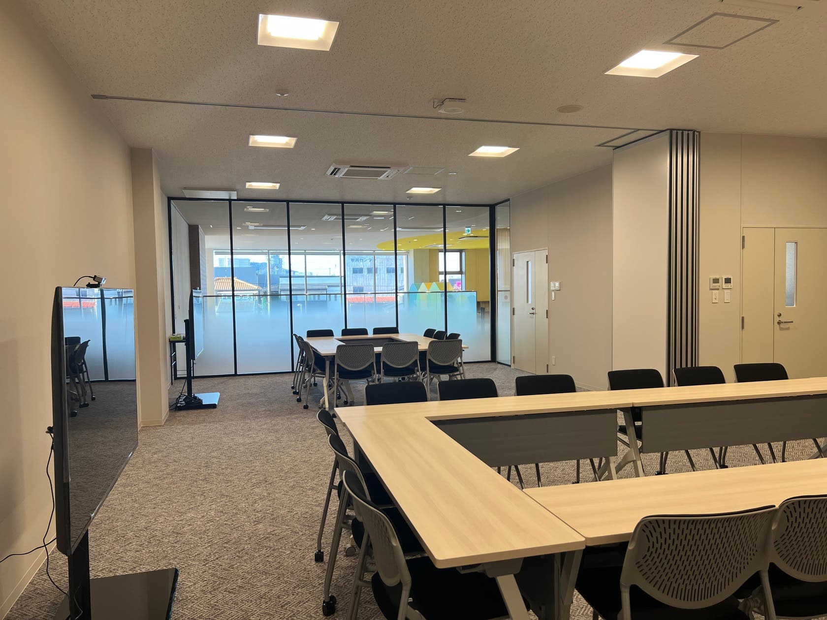 コミニティスペースA+B+Cの写真3