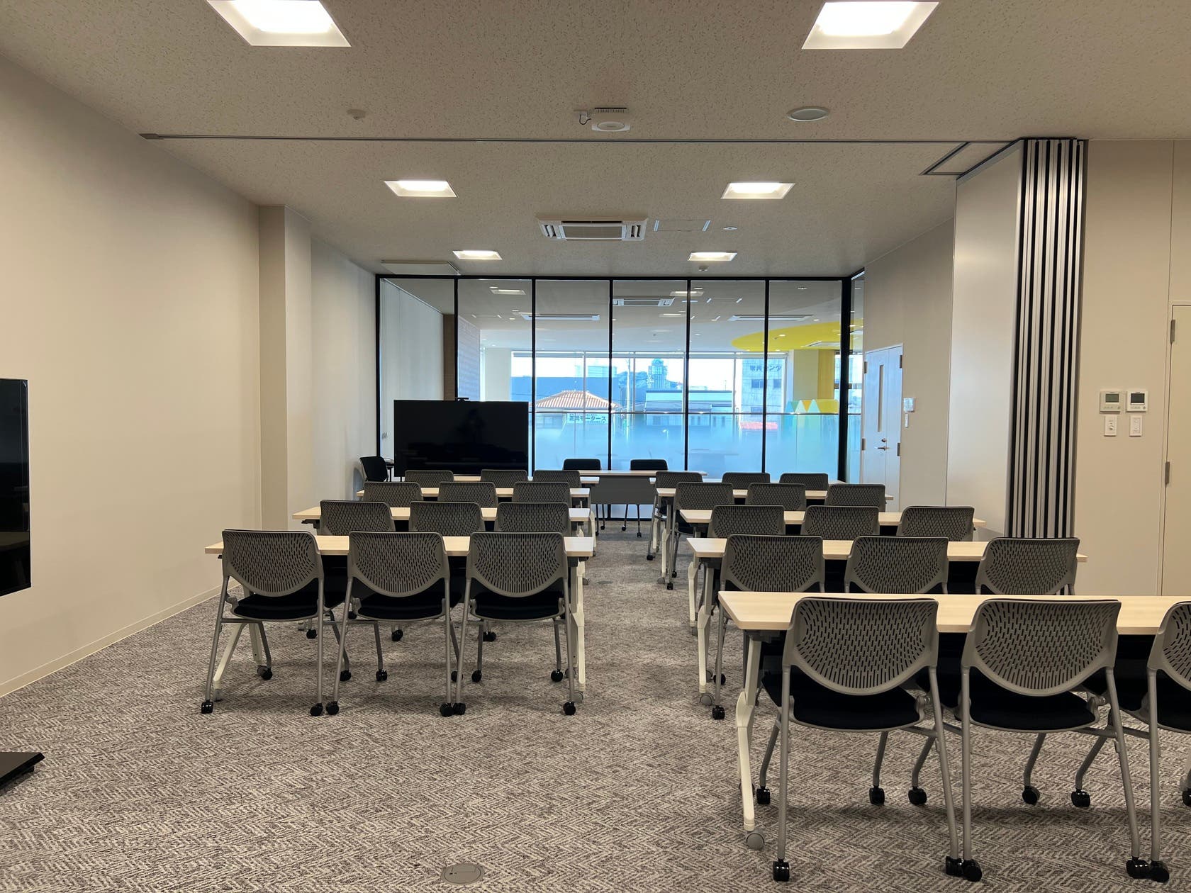 コミニティスペースA+B+Cの写真5