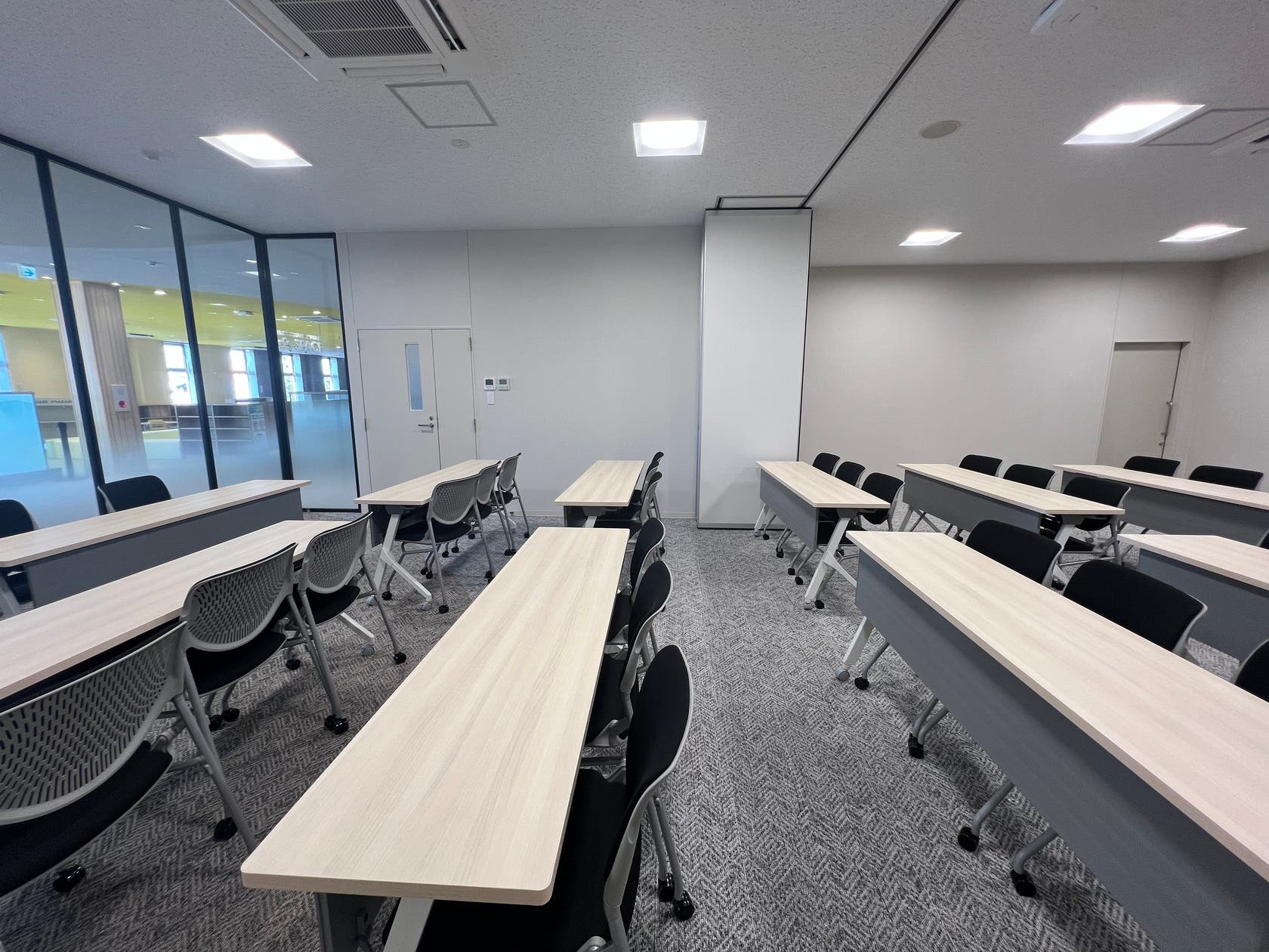 コミニティスペースA+B+Cの写真6