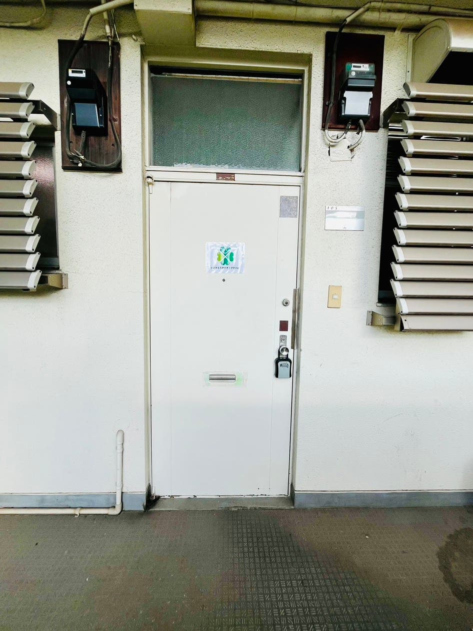 【オープン記念1時間５5０円】レビュー大募集✨完全防音、東浦和から徒歩15分、wifi有、大きな鏡有、ダンス•ヨガ等に最適の写真7