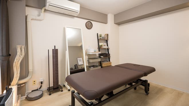 【渋谷駅徒歩3分】電動ベッド装備の完全個室プライベートサロンNEW OPEN!の写真2