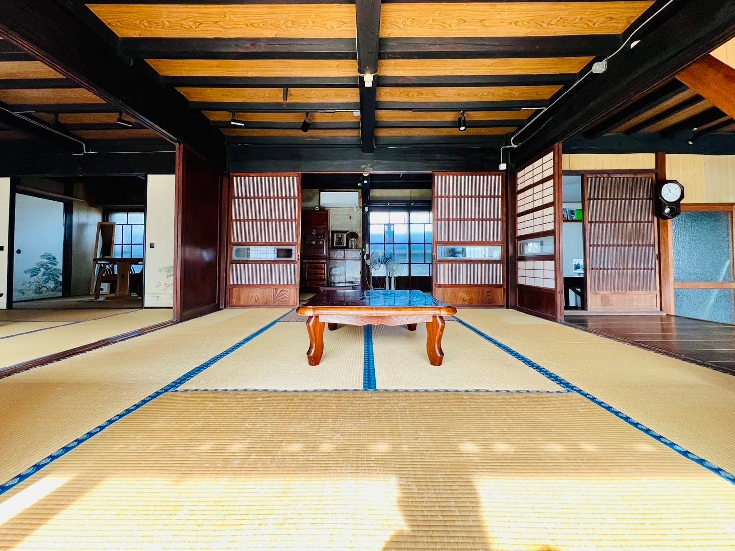 【まるっと貸切プラン】（居間＋キッチン＋共用部）1時間〜終日OK（5:00〜22:00）の写真1