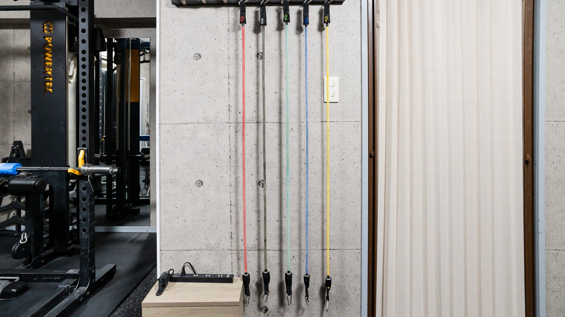 【池袋駅4分】1日1回スタッフ完全清掃のハイクオリティレンタルジムの写真12