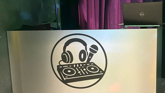 三宮でDJ体験!カラオケ×DJブースの新感覚スペースの写真2