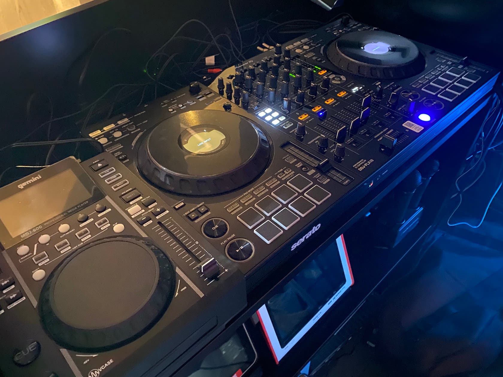 三宮でDJ体験！カラオケ×DJブースの新感覚スペースの写真4