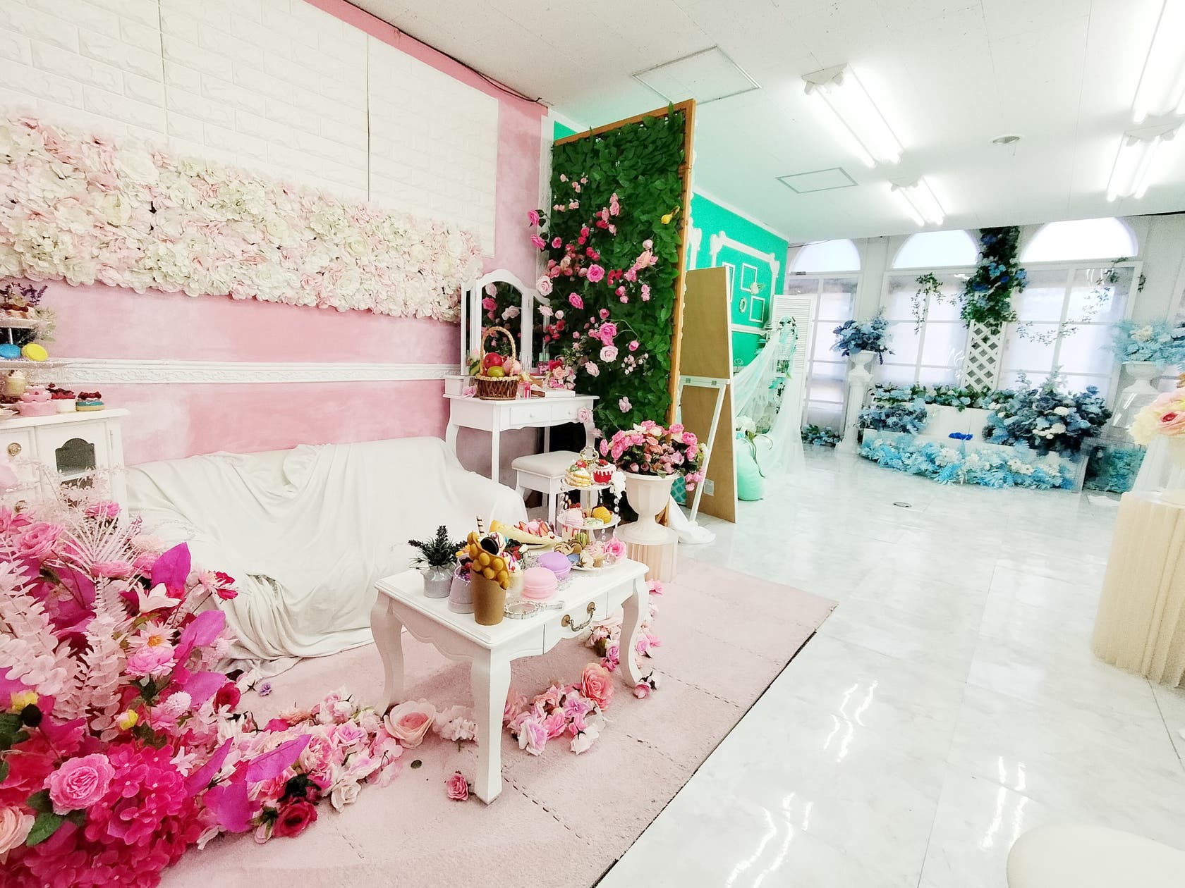 博多駅すぐ🌟７つの背景スタジオ‎🤍推し活｜本人不在の生誕祭｜ポートレート｜コスプレ｜撮影・配信｜商用の写真1