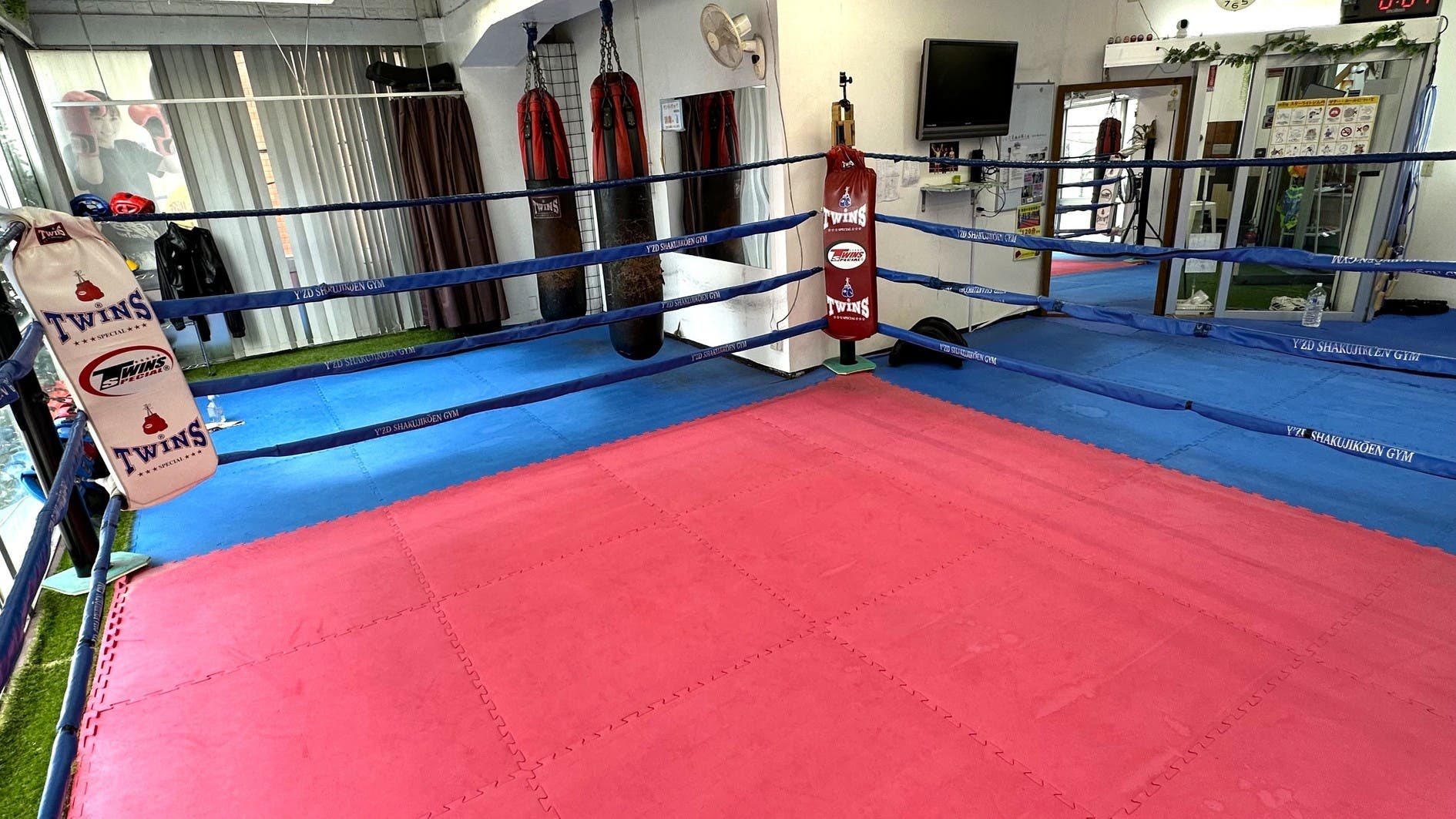 西武池袋線🚃石神井公園駅✨１時間１０００円✨駅チカ！１５０平米広々格闘技ジム！の写真2