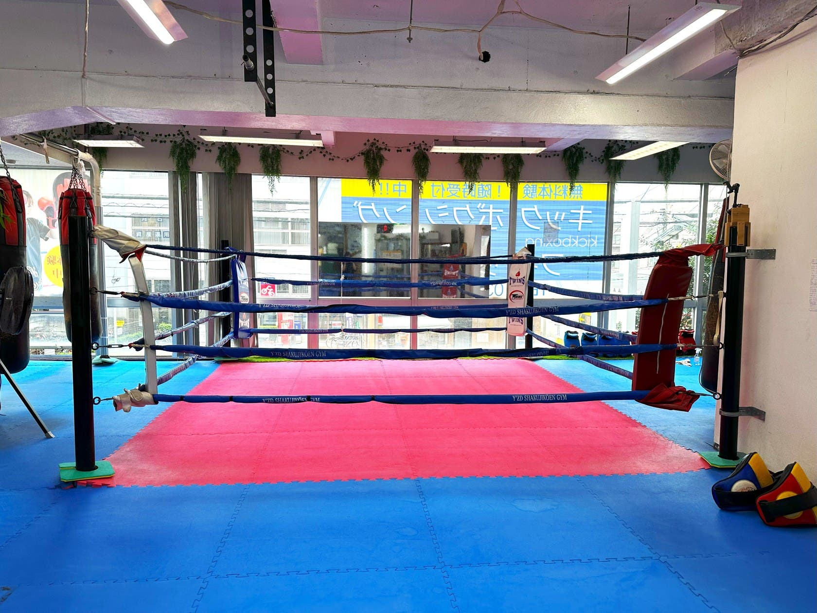 西武池袋線🚃石神井公園駅✨１時間１０００円✨駅チカ！１５０平米広々格闘技ジム！の写真1