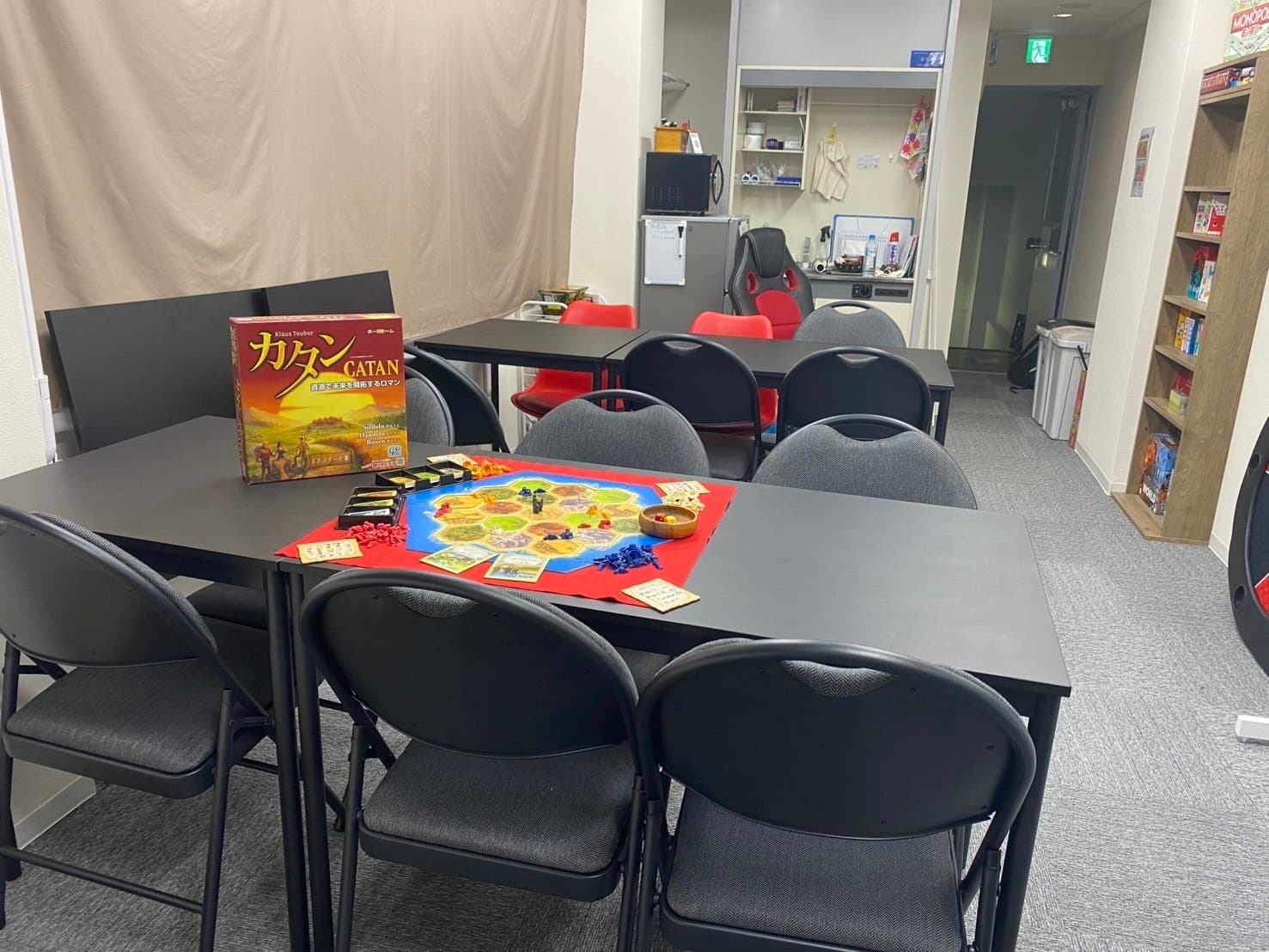 【OPEN記念】四谷三丁目/駅1分/キッチン/100㌅プロジェクター/高速wifi/会議/女子会/パーティ/交流会/ボードゲームの写真3