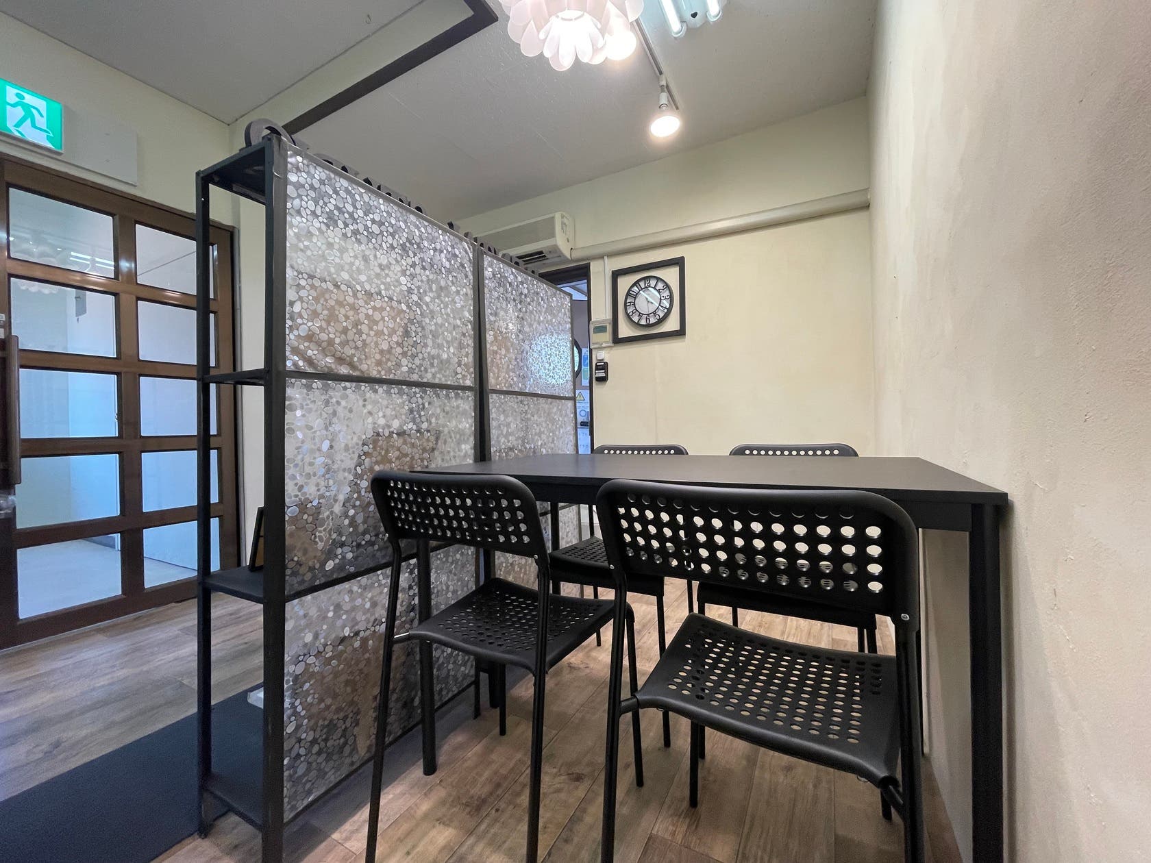 京成大久保駅から３分　ネイル、勉強会、パーソナルレッスン、お教室、セミナー 【エントランススペース】の写真1