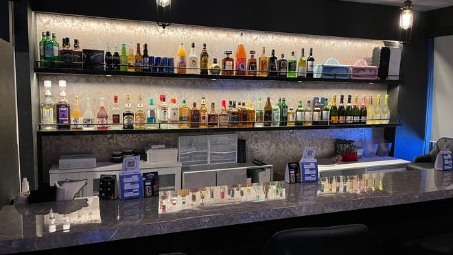 用途自由!! スタッフ常駐で安心! アミューズメントバーの貸し出し!の写真8