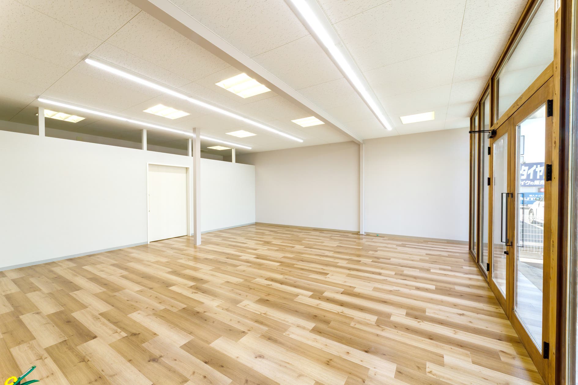 【鼓ヶ浦駅から徒歩10分！】自然光あふれるシンプルな貸し切りスタジオの写真3