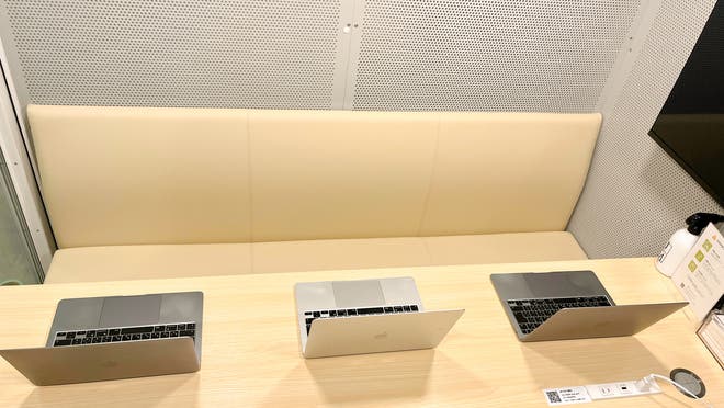 🌟6人までの打ち合わせに🌟【銀座駅徒歩5分|貸し会議室|9PG】個室/24時間営業/無料Wi-Fi/電源/55inモニターの写真3