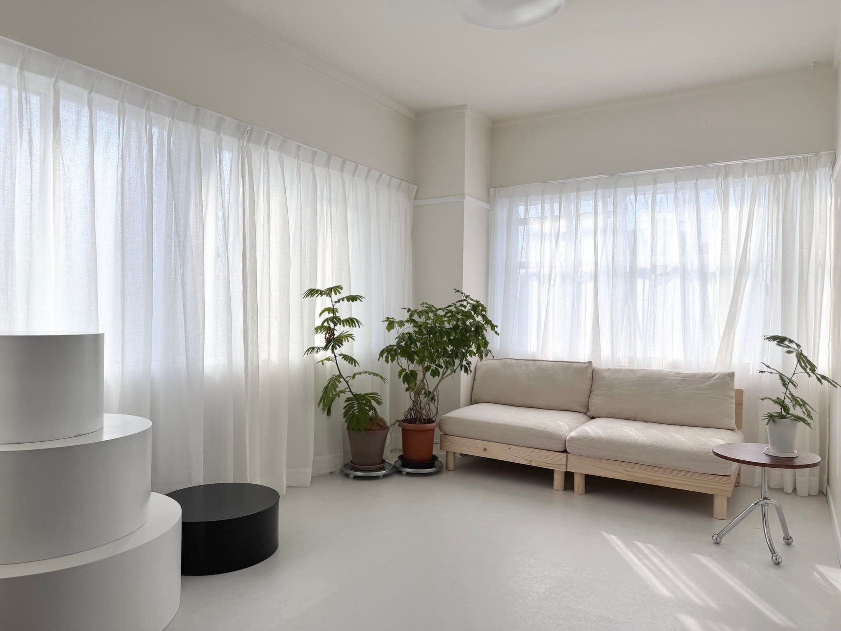 【NEW】🔰初回割あり　水道橋1分　自然光撮影スタジオ｜ポートレート＆商品撮影×和室×キッチン×300種の小物使い放題の写真6