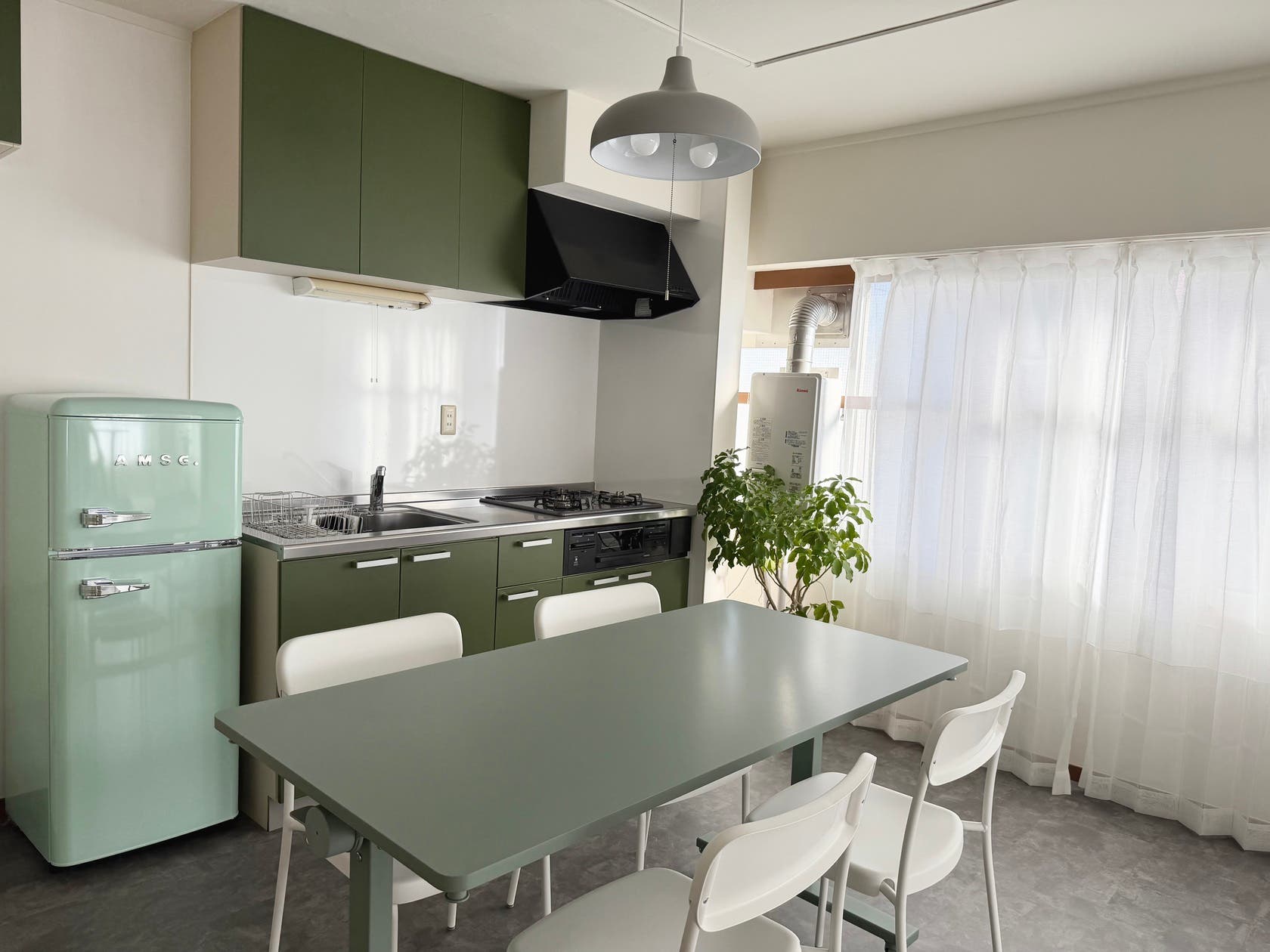 【NEW】🔰初回割あり　水道橋1分　自然光撮影スタジオ｜ポートレート＆商品撮影×和室×キッチン×300種の小物使い放題の写真13