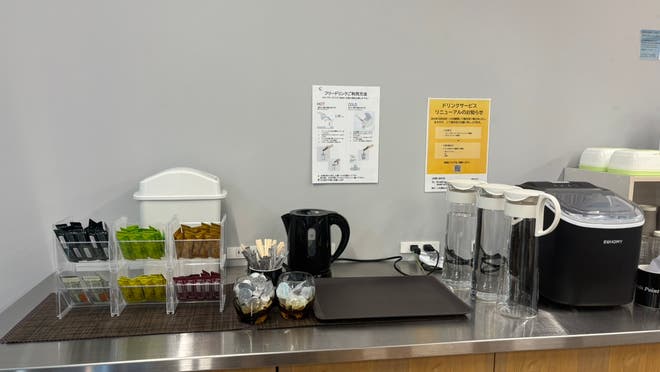 【1~4名ソファ席】西新宿五丁目駅徒歩4分!フリードリンク/Wi-Fi/充電器/テレワークや商談に最適の写真4