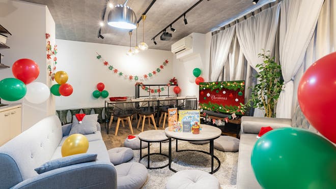 【🎄クリスマス&忘年会🎅】東梅田駅 徒歩3分!⭐️高級ソファで贅沢な時間を…⭐️最高級パーティールームの写真1