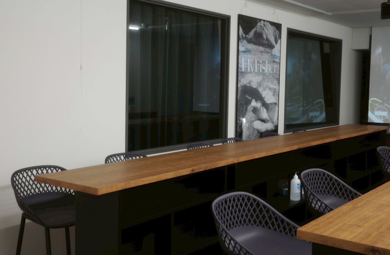 神保町駅徒歩3分 最大40名利用可 立食パーティー 打上げ DJイベント 各種大会イベント ゴミ捨て場 無料Wifi完備の写真2