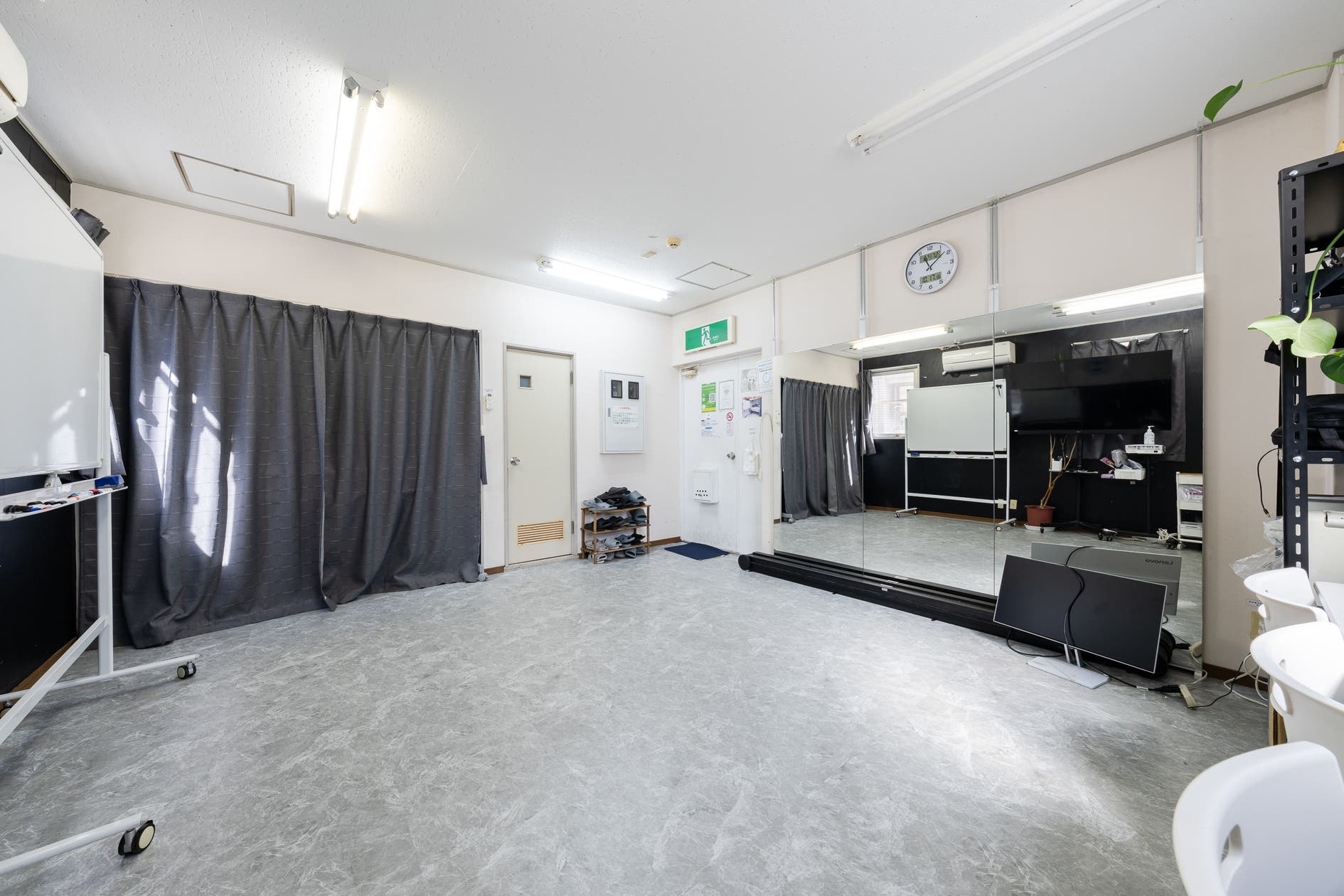 🏠完全個室🏠行徳駅近徒歩２分✨24時間利用可🌟備品使用無料💡完全個室♪撮影♩ダンス♫会議🎶の写真2