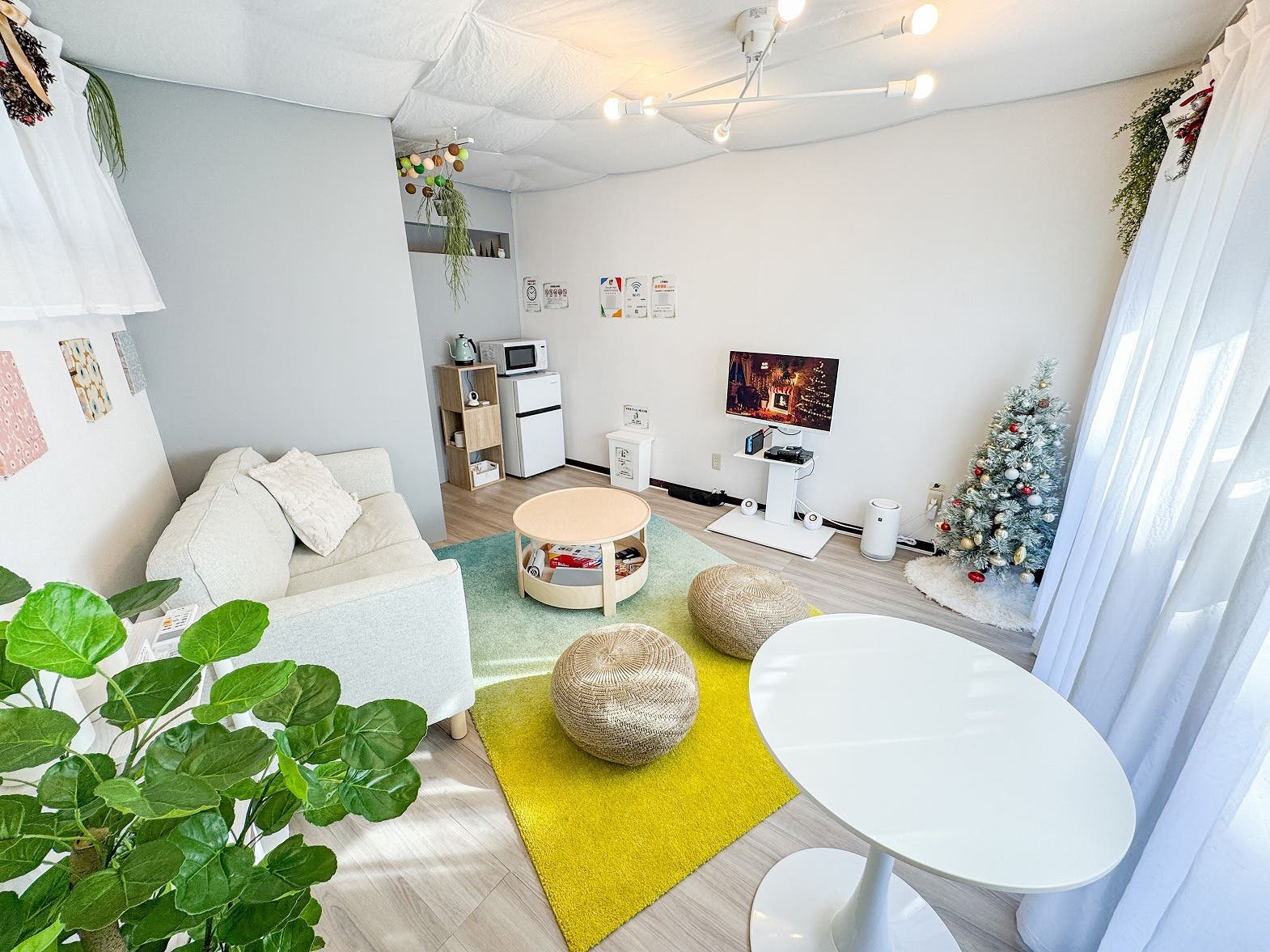 🎉NEW🎉小岩駅6分🥳ドンキ3分🐧大人気ゲーム機🎮北欧インテリア🌿女子会💗推し活🌟タコパ🥘撮影📷の写真1