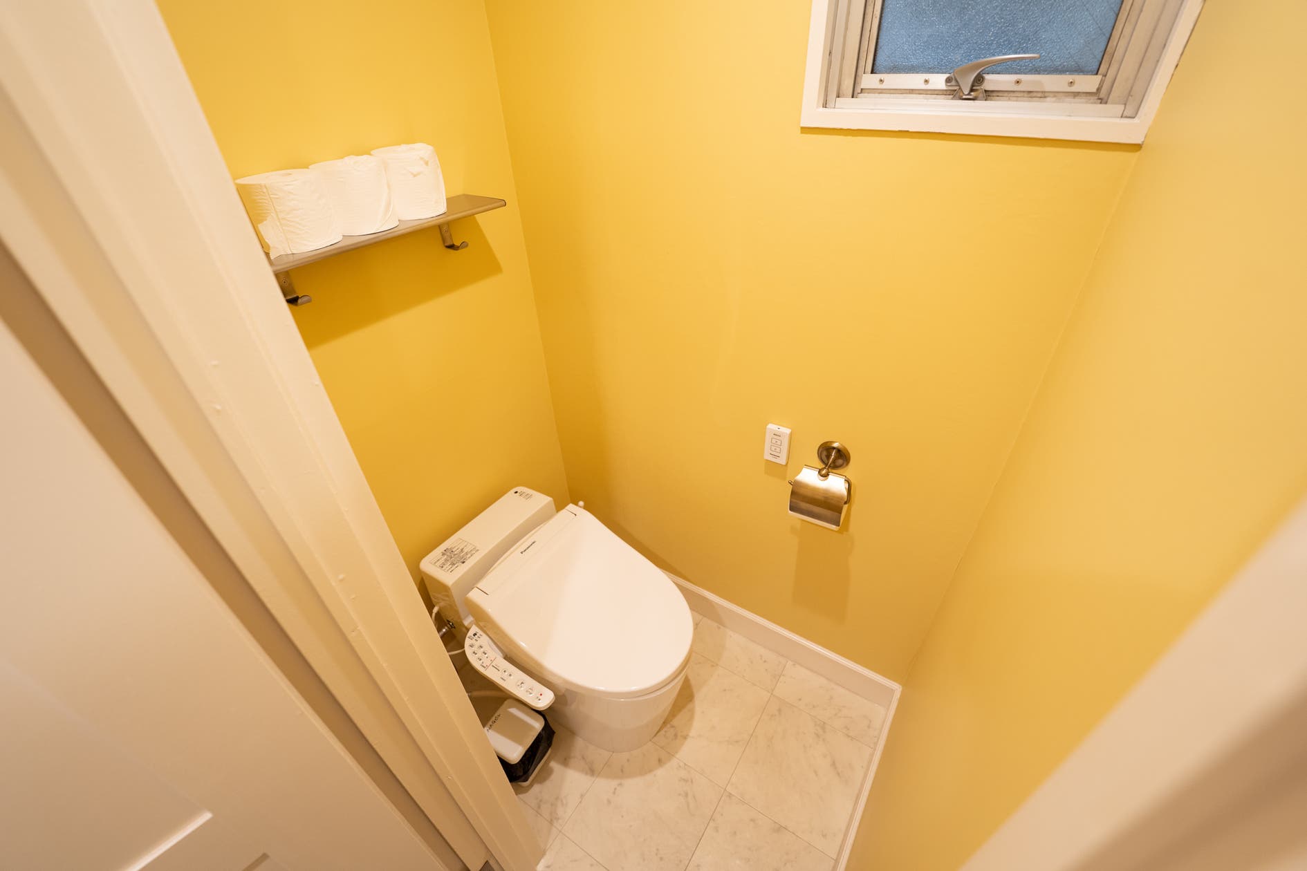 青葉台駅徒歩3分の音楽スタジオです。発声練習や動画配信にも対応しています。24時間利用できます。の写真12