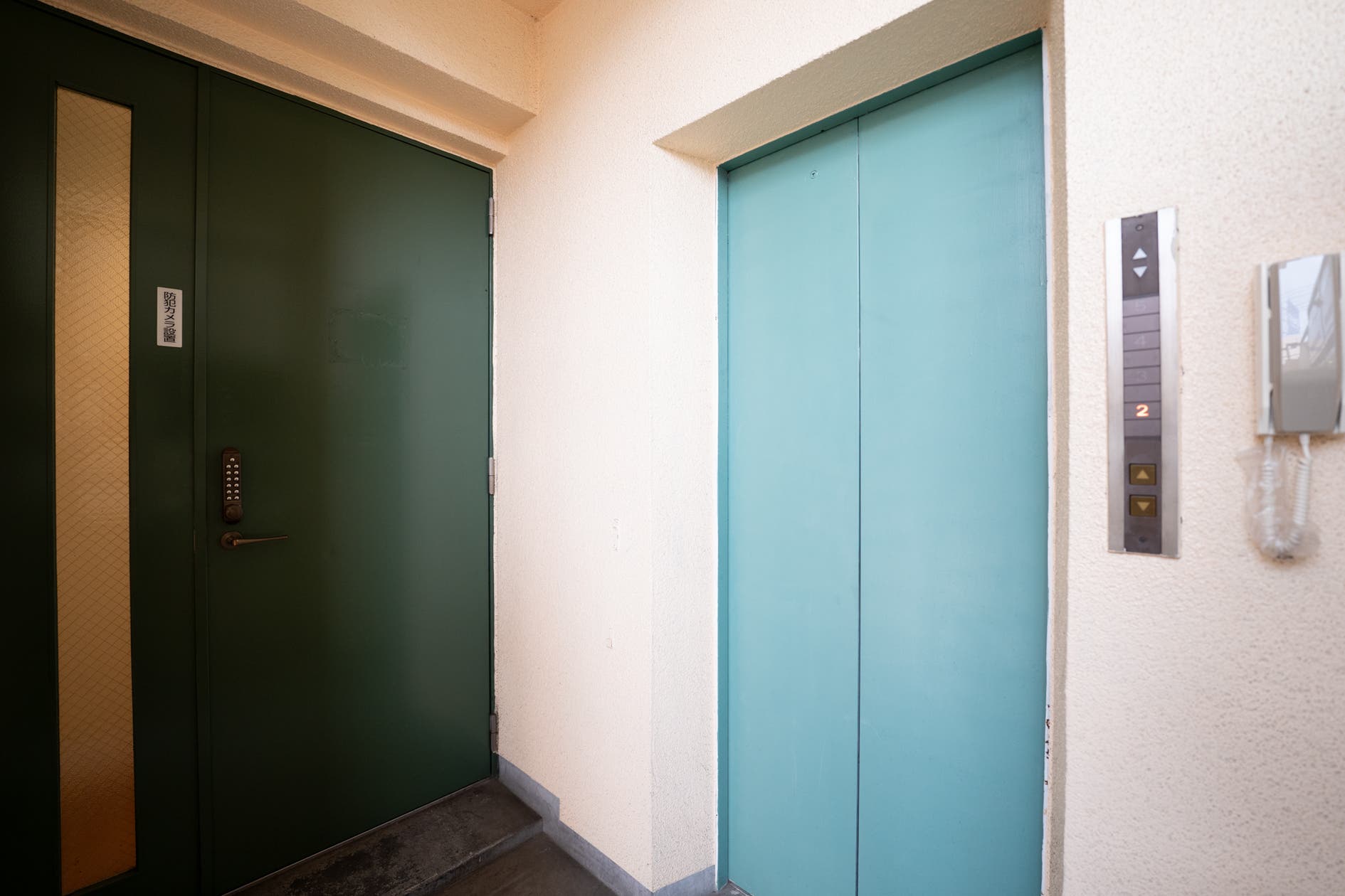 青葉台駅徒歩3分の音楽スタジオです。発声練習や動画配信にも対応しています。24時間利用できます。の写真17