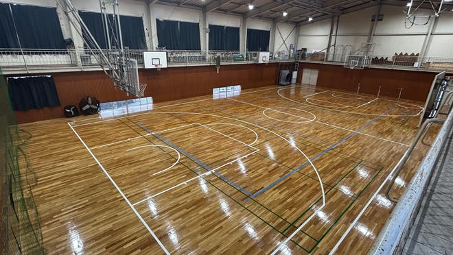 【フローリングリニューアル✨】川崎区の体育館の写真1