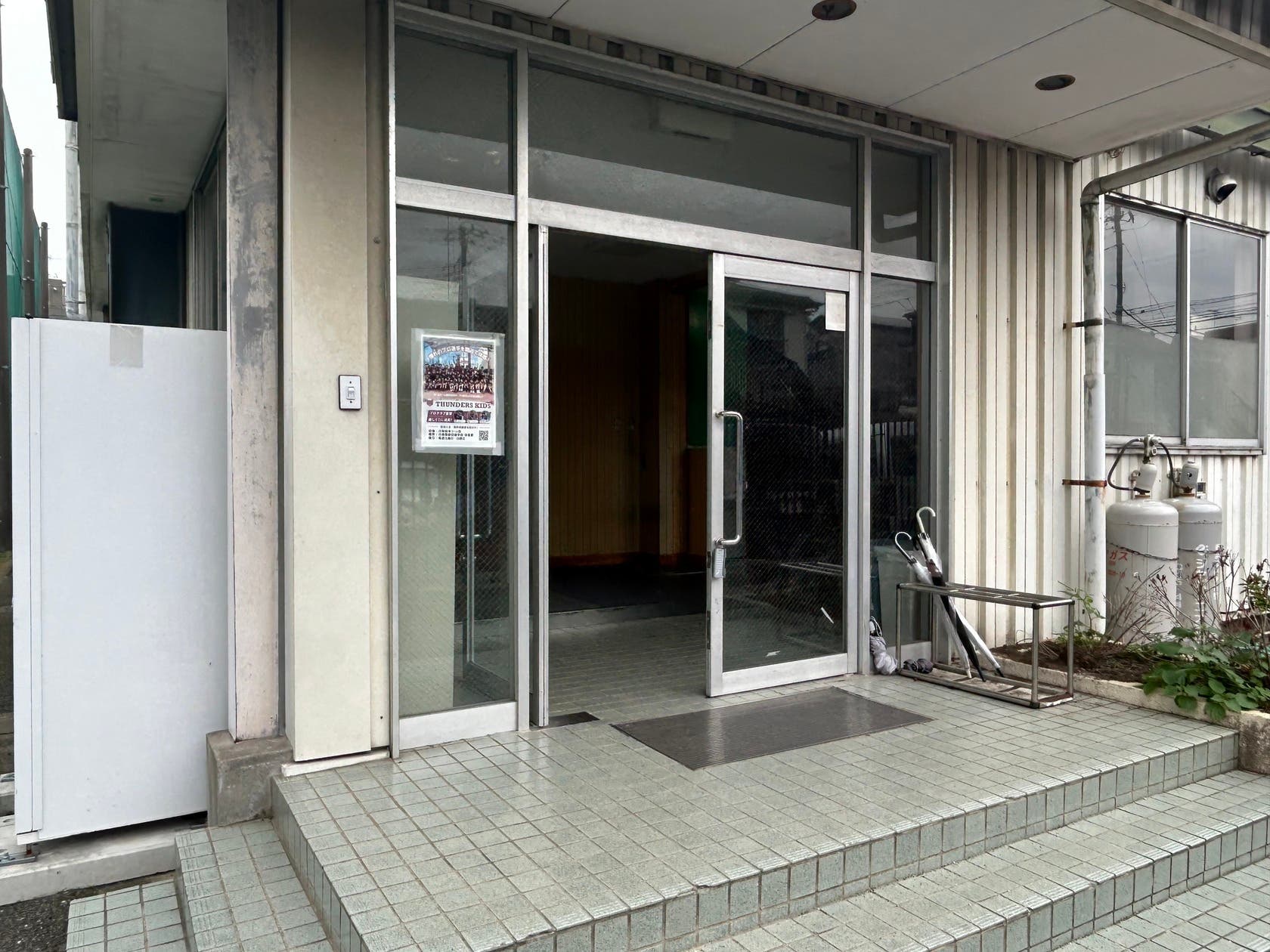 【フローリングリニューアル✨】川崎区の体育館の写真6