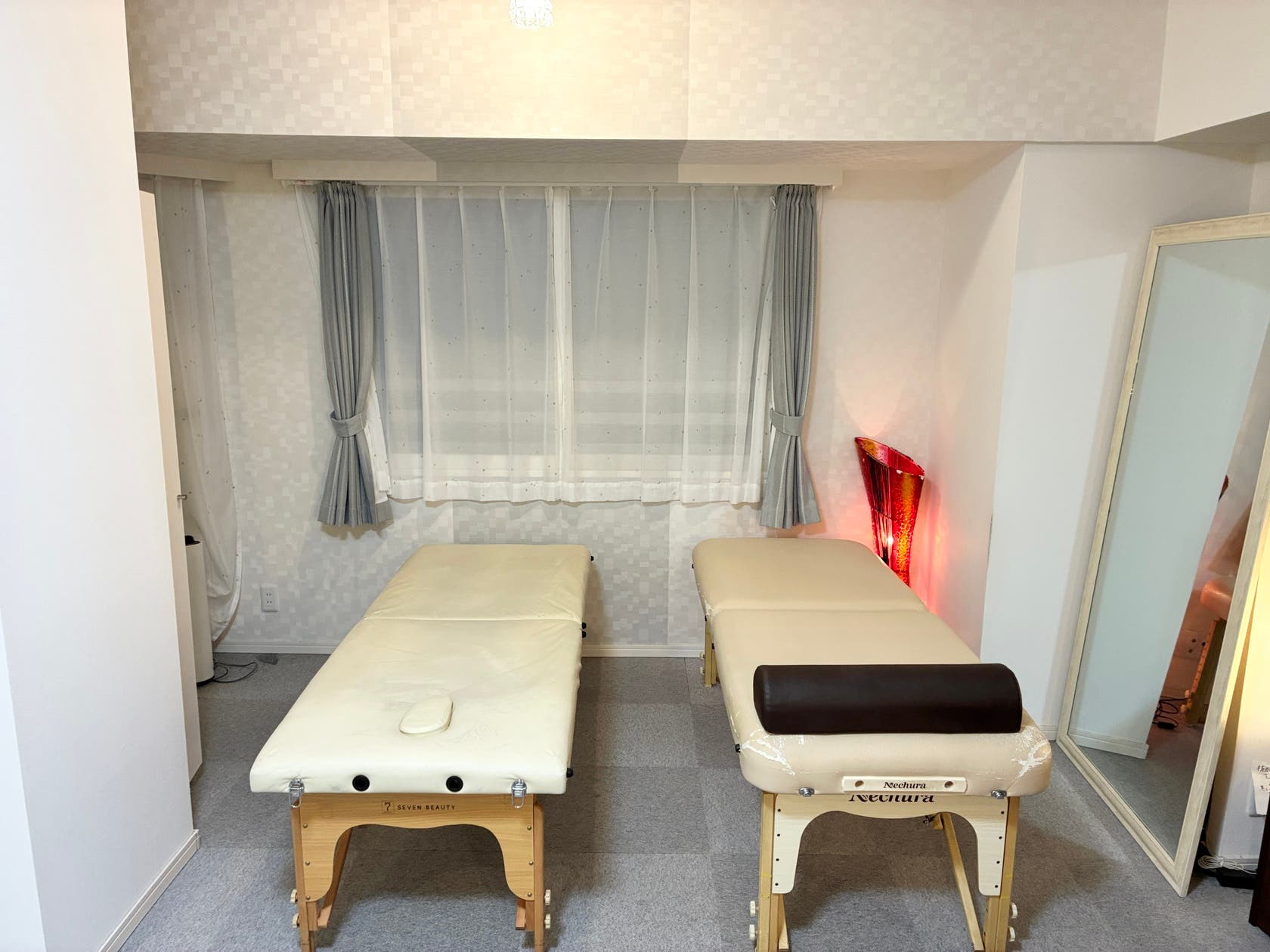 年末「特別割引実施中」『完全個室』30㎡の広々スペース。池袋駅徒歩3分、ベット２台ありヨガマット無料貸出し中、エステ、などにの写真12