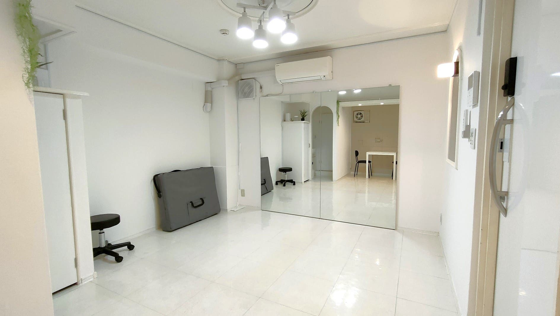 大宮駅から徒歩4分✨整体┃エステ┃ダンス練習┃着付け┃ヘアメイク┃会議も✨の写真2