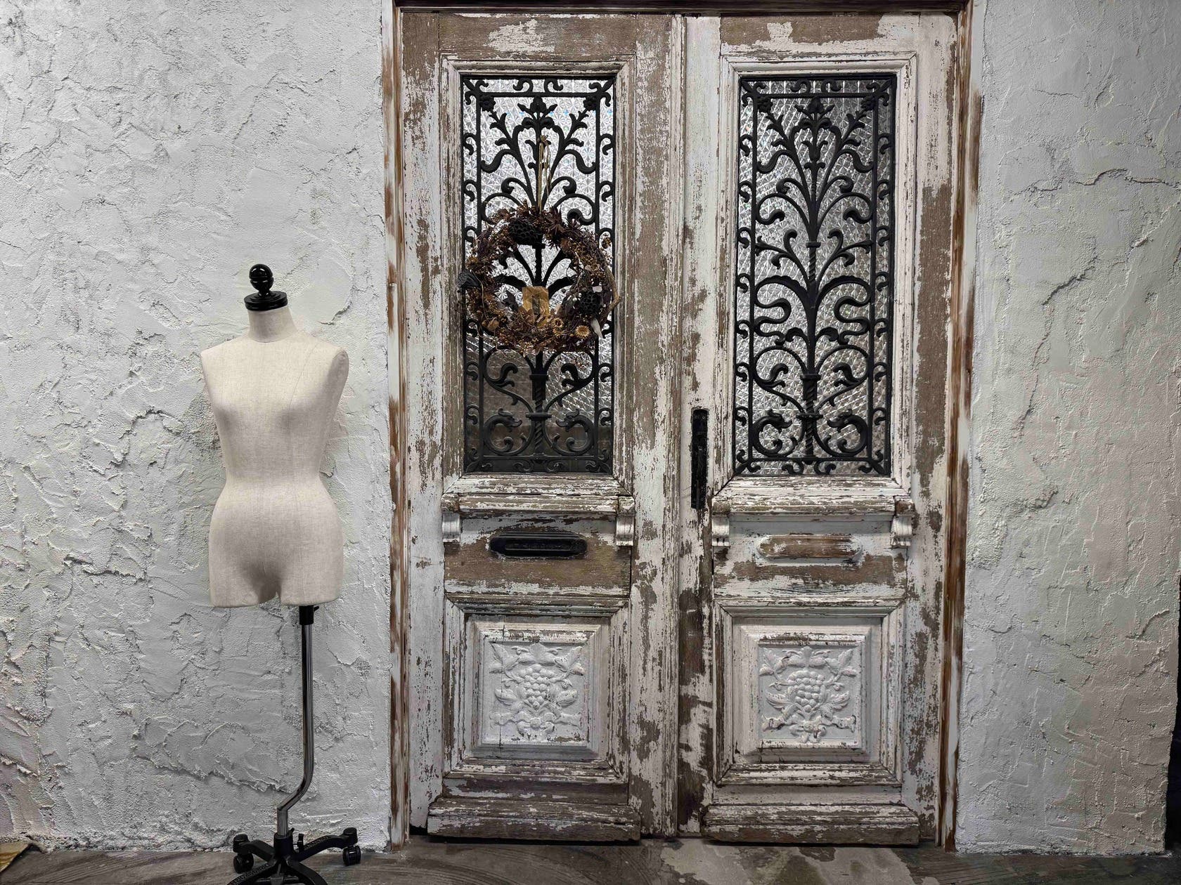 池田市石橋阪大前駅から徒歩4分のヴィンテージ撮影スタジオ DOT2（ドットツー）の写真1