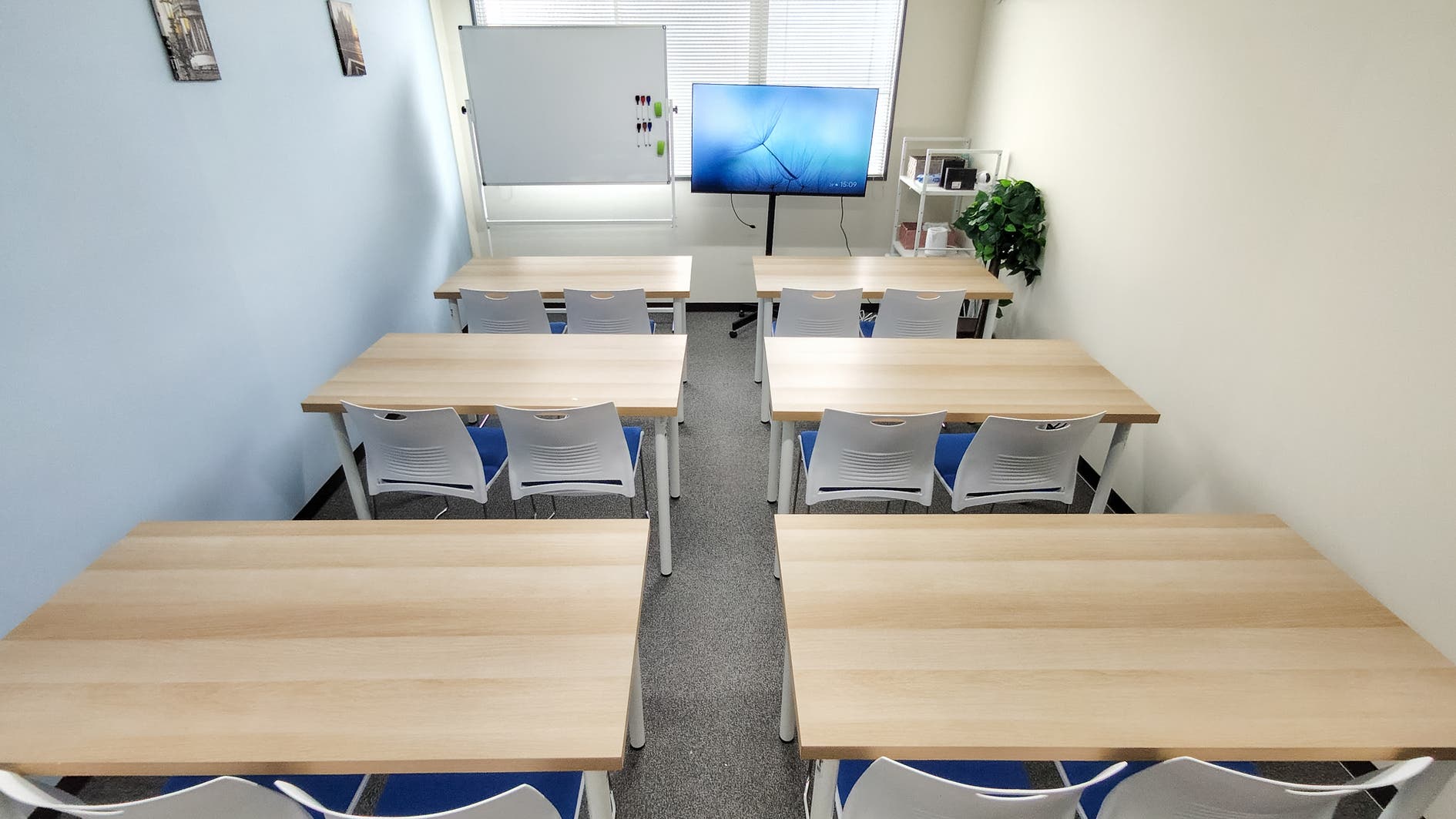 【天満橋駅徒歩1分】24時間利用可能！テレビ、高速WiFi、ホワイトボード完備☆会議/打合せ/オンライン/ボドゲに最適の写真4