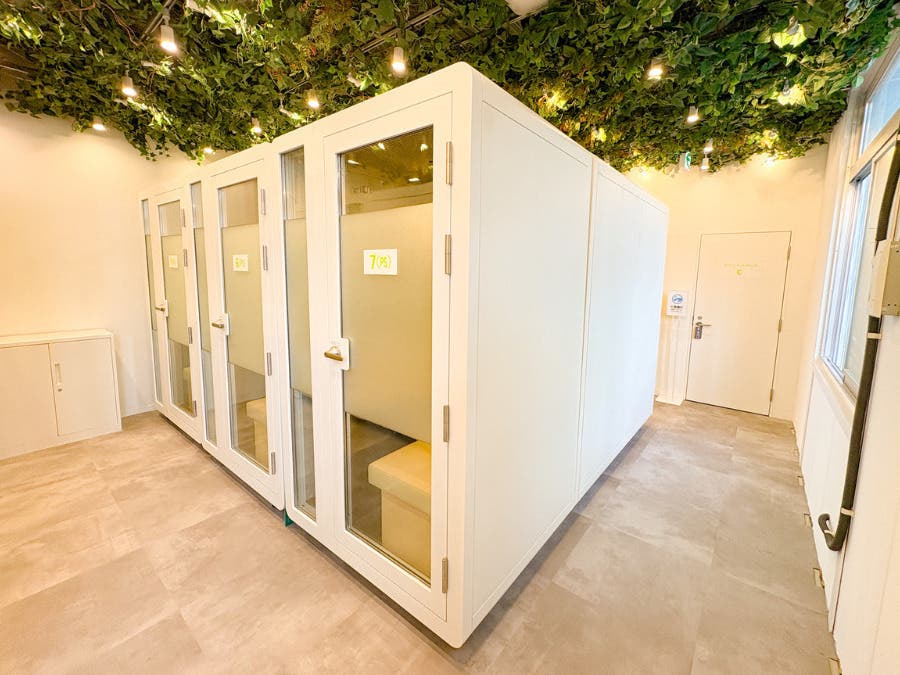 🌟1人テレワークに🌟【立川駅徒歩1分｜コワーキングスペース｜6PS】完全個室/無料Wi-Fi/電源/31.5inモニターの写真2