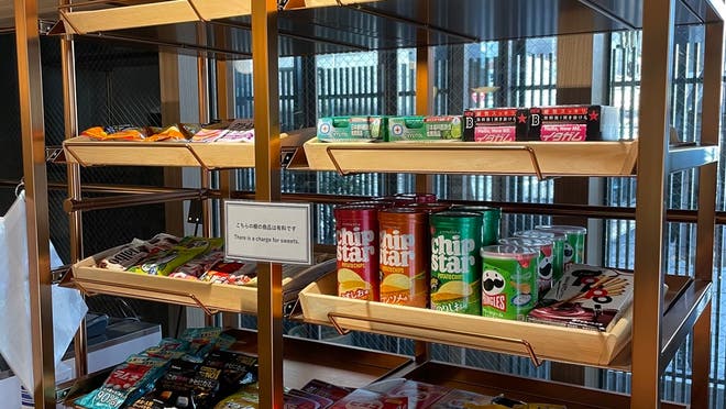 神田駅東口 徒歩1分🚶 駅近でオンライン会議や作業に集中できるモニター完備の「一人用」完全個室【 T06 】の写真6