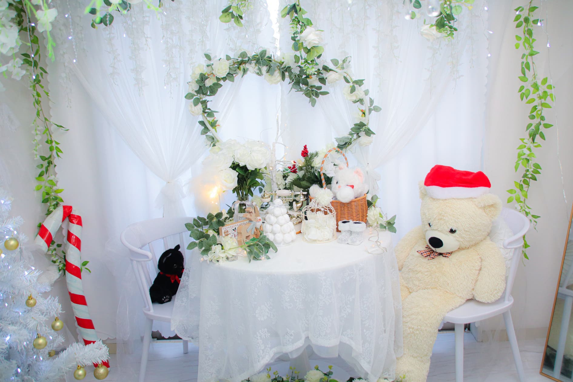 要町駅徒歩4分の可愛いレンタルスペース♡ホワイトクリスマスルーム🎄ポートレート撮影🤍コスプレ🤍推し活🤍女子会の写真4