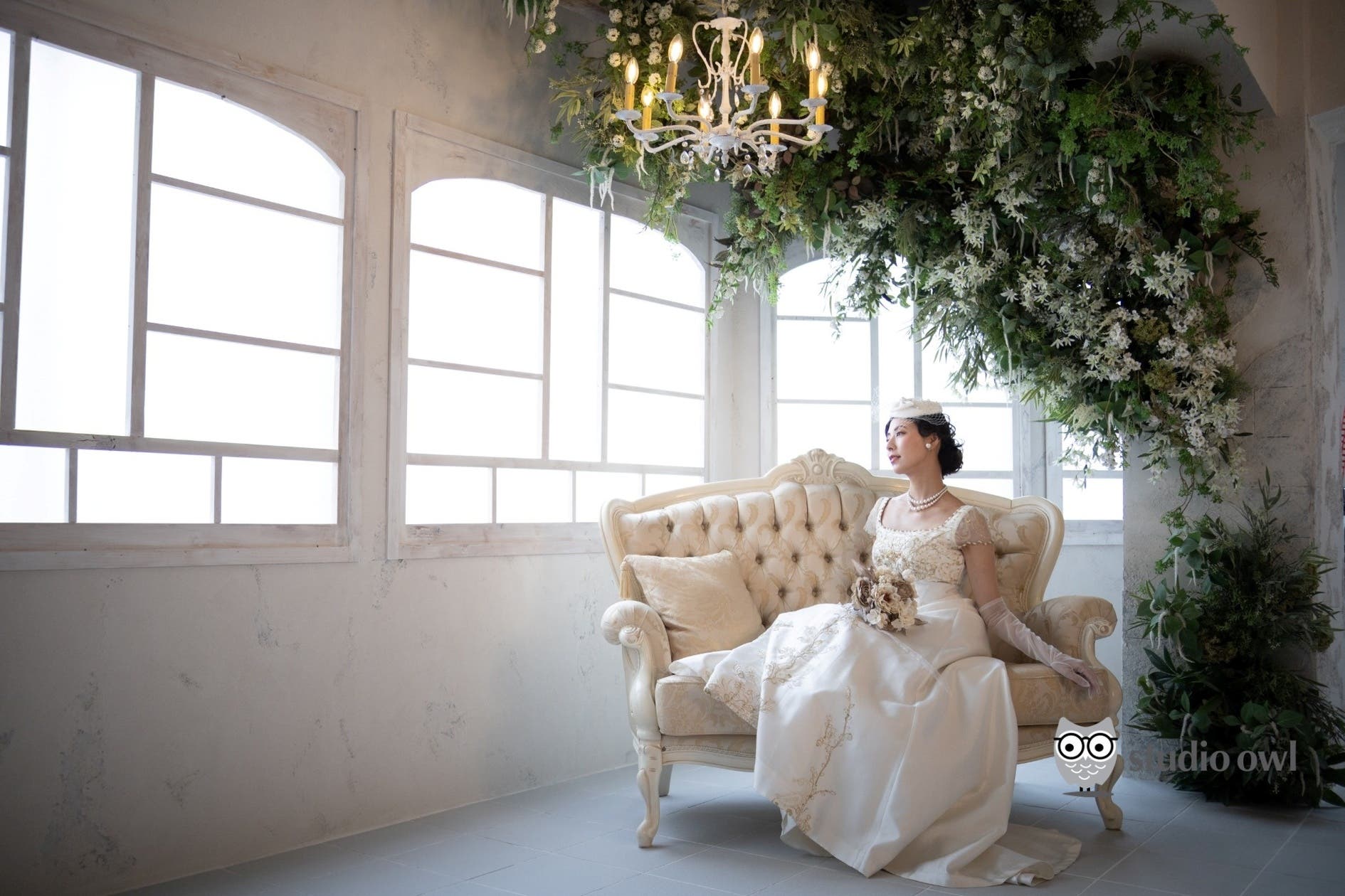 【OPEN記念割引価格】ウェディングドレス60着【無料で】着放題の花とクロスに囲まれたデザイナーズ撮影スタジオの写真1