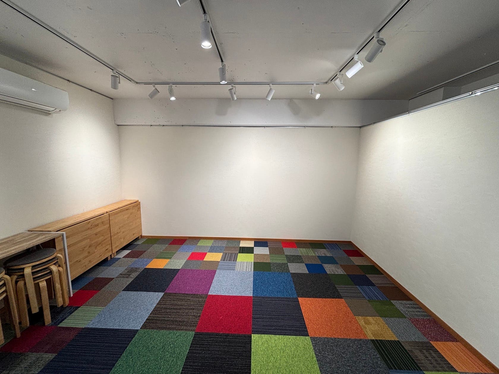 東高円寺駅から徒歩4分、日当たりの良いアート・ワークショップスペースの写真4