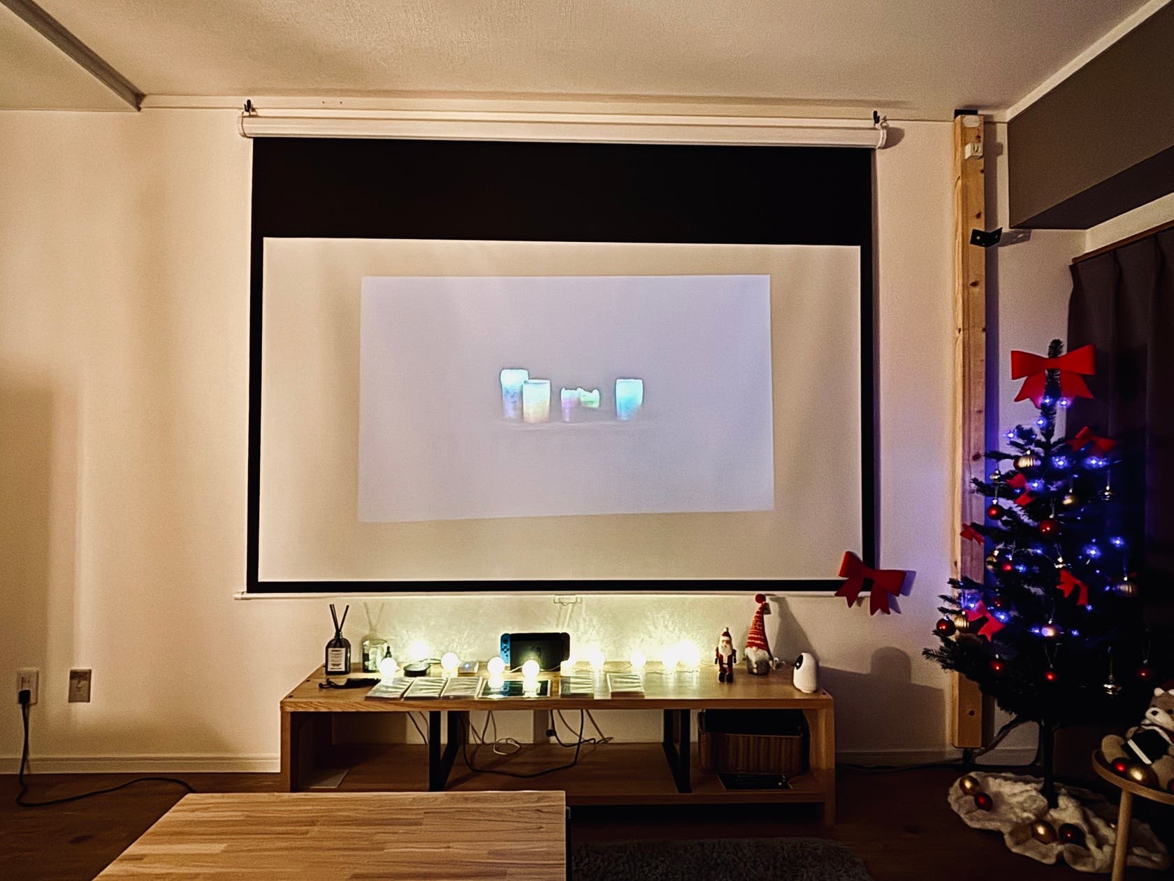 【4人まで料金一律＆出入自由】高崎駅繁華街すぐ近く♪プロジェクター付きレンタルスペース♪映画📽️ゲーム🎮を楽しもう♪の写真2