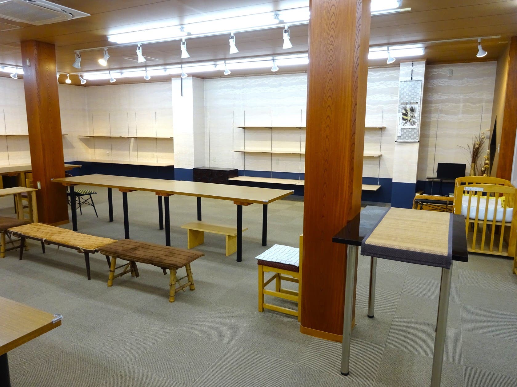 広電宇品四丁目駅から徒歩７分、駐車場７台分有ります！の写真3