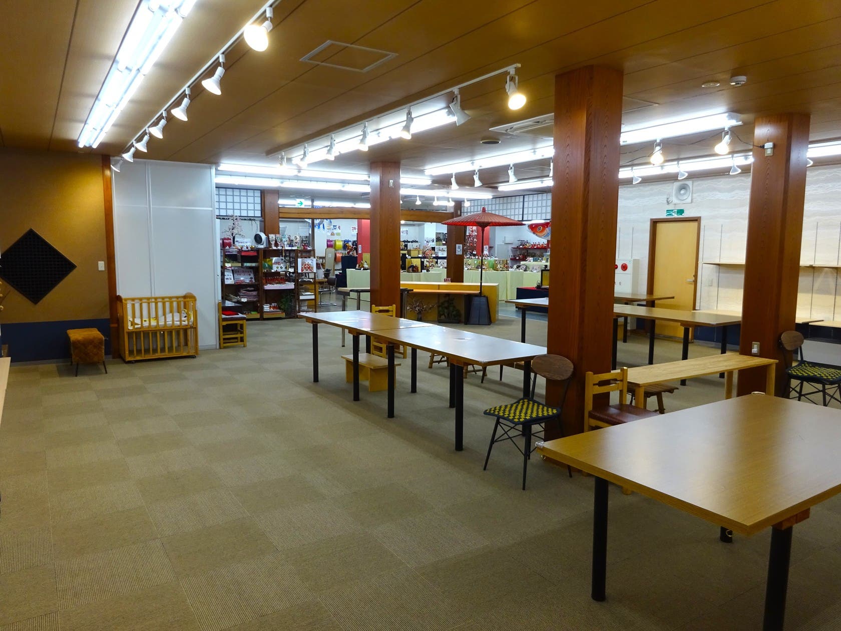 広電宇品四丁目駅から徒歩７分、駐車場７台分有ります！の写真7