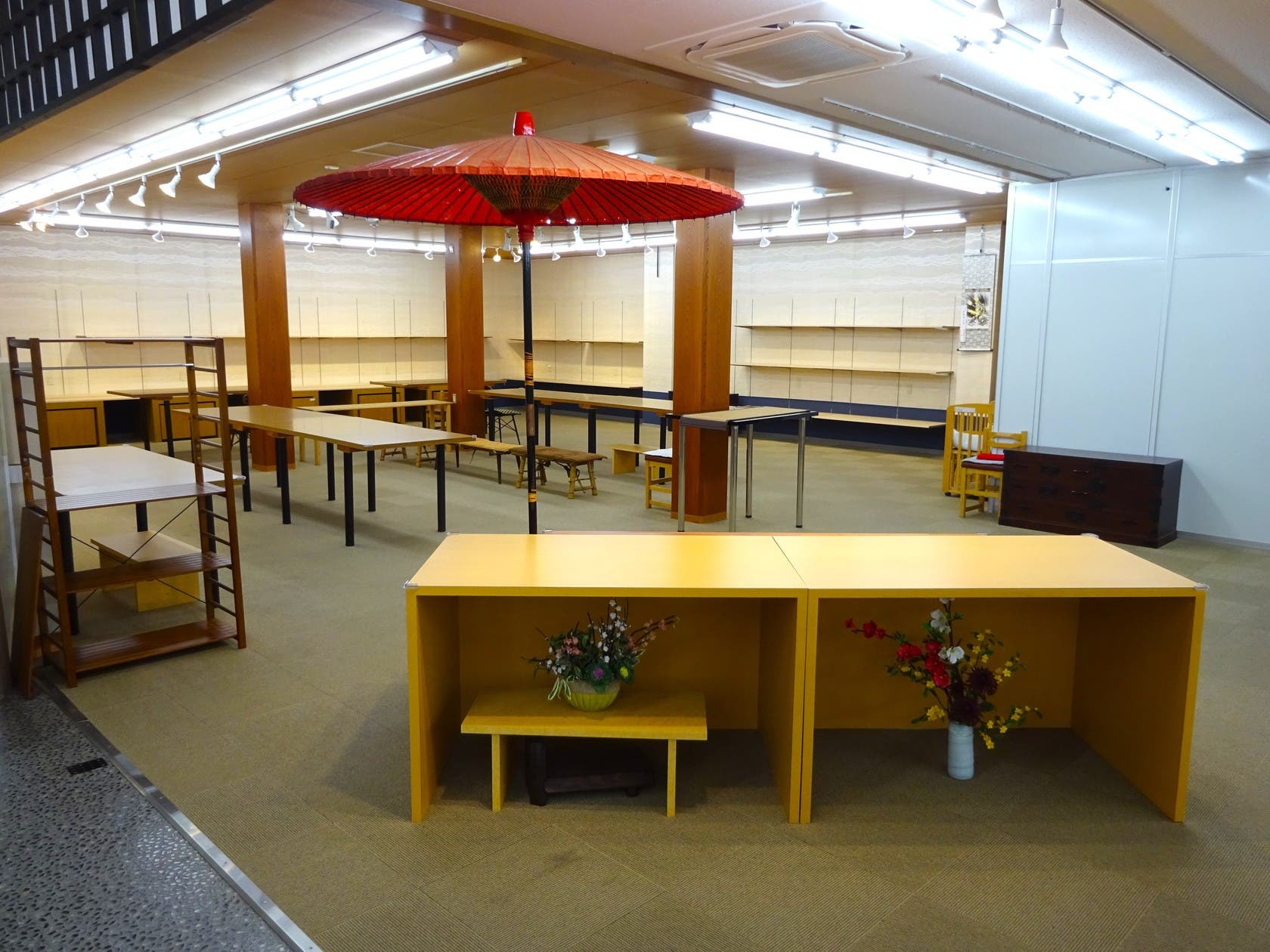 広電宇品四丁目駅から徒歩７分、駐車場７台分有ります！の写真1