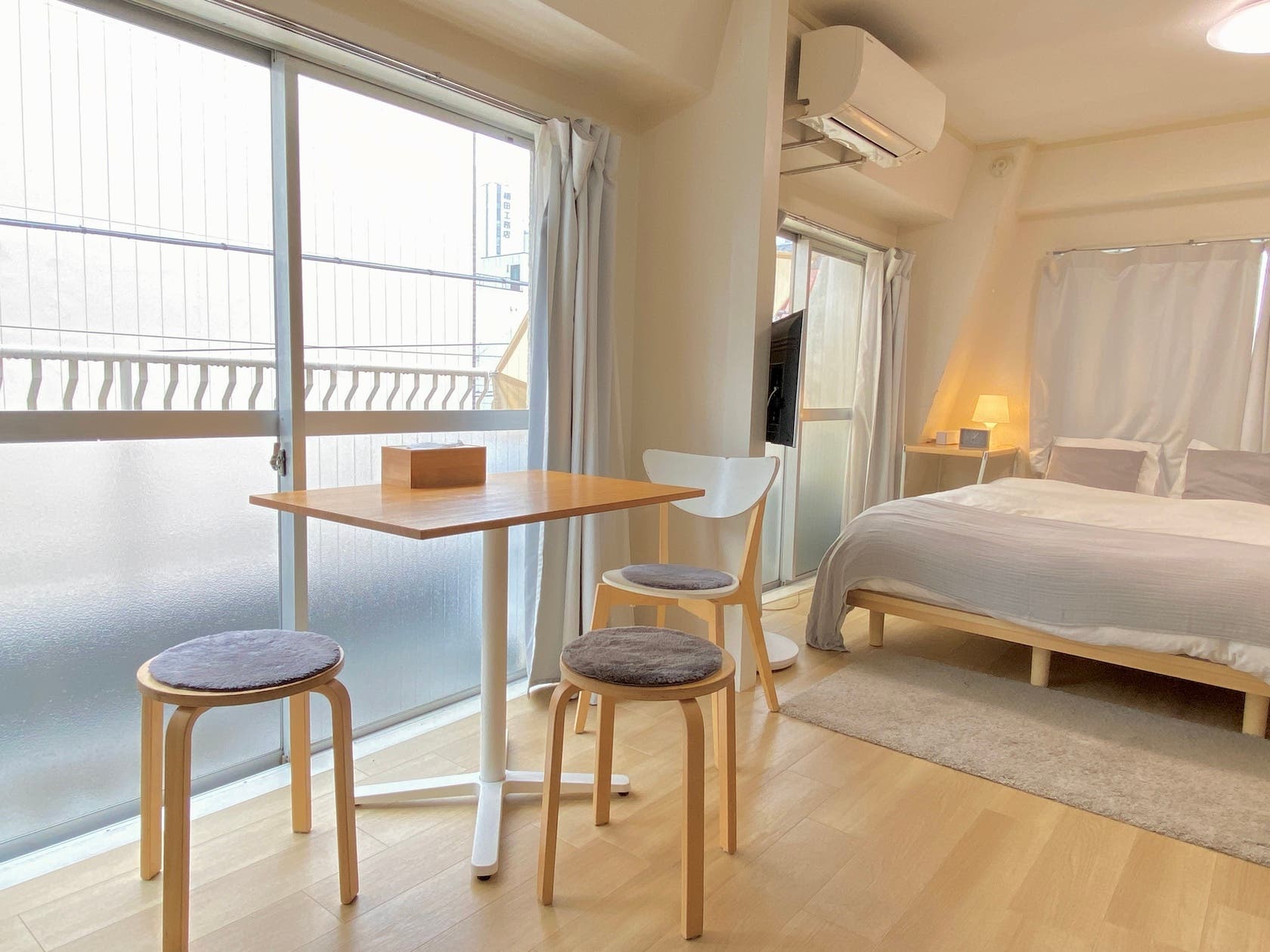 【阿佐ヶ谷駅徒歩1分・新宿8分】忘年会、クリスマス/バルコニー/明るい角部屋。の写真8