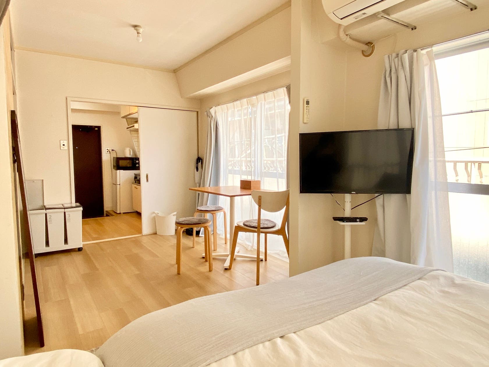 【阿佐ヶ谷駅徒歩1分・新宿8分】忘年会、クリスマス/バルコニー/明るい角部屋。の写真9