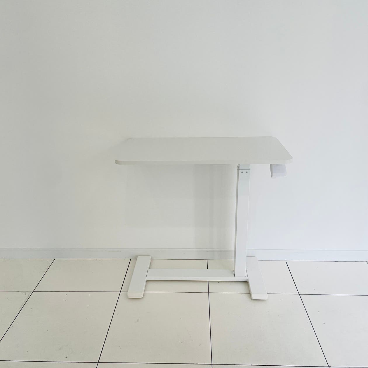 キャスター付き昇降スタンドの画像1