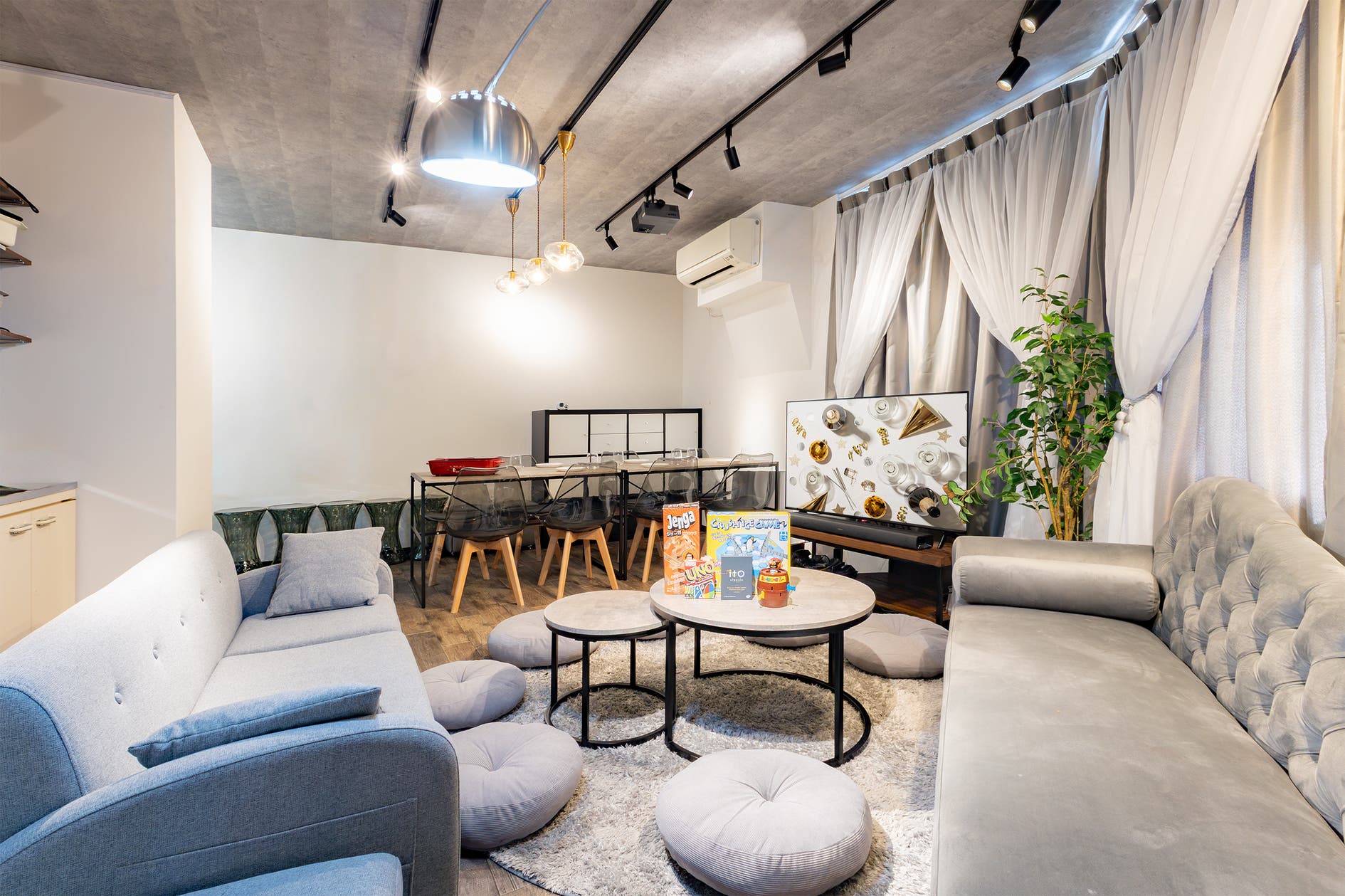 【🎄クリスマス＆忘年会🎅】東梅田駅 徒歩3分！⭐️高級ソファで贅沢な時間を…⭐️最高級パーティールームの写真4