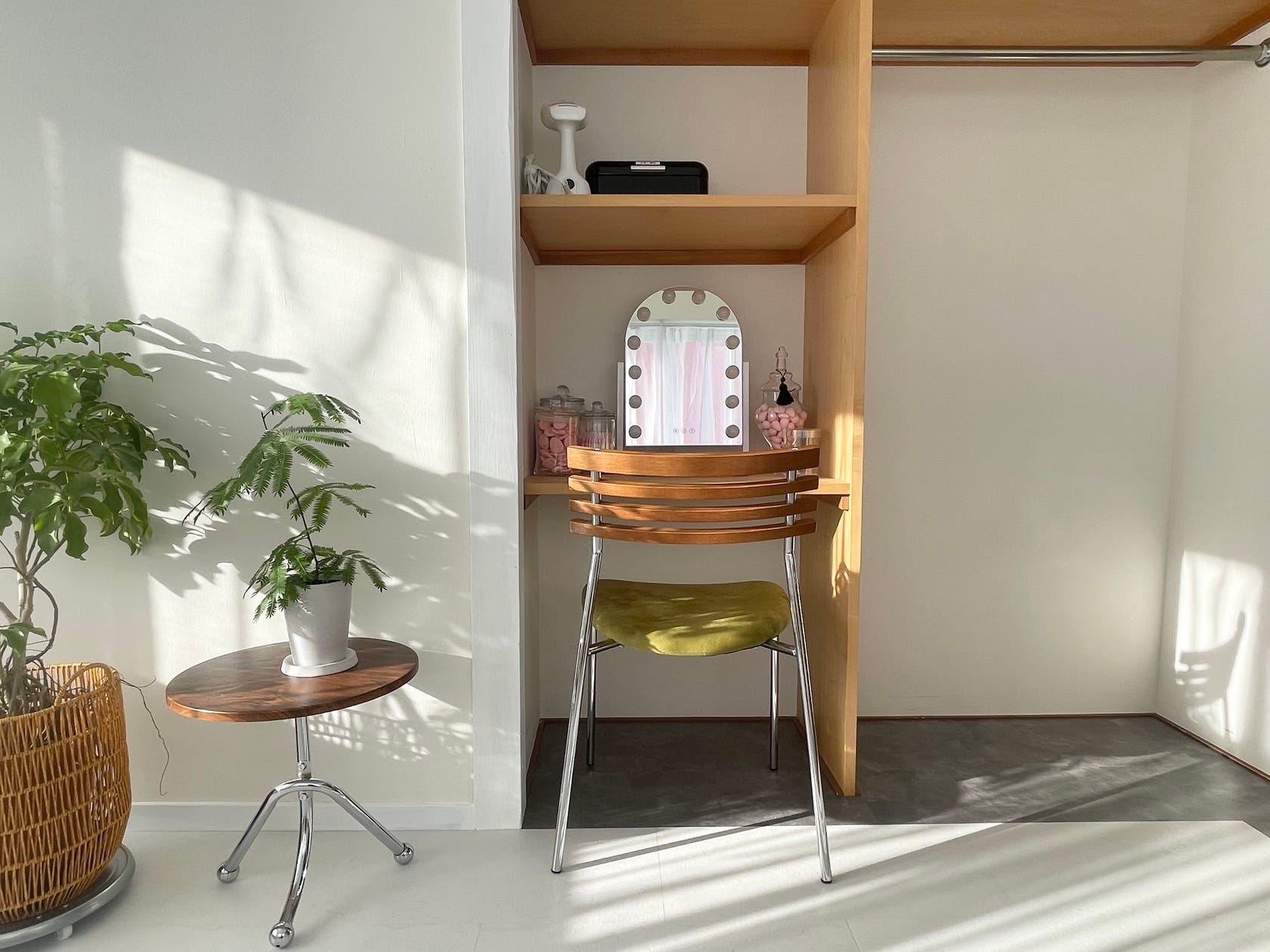 【NEW】🔰初回割あり　水道橋1分　自然光撮影スタジオ｜ポートレート＆商品撮影×和室×キッチン×300種の小物使い放題の写真10