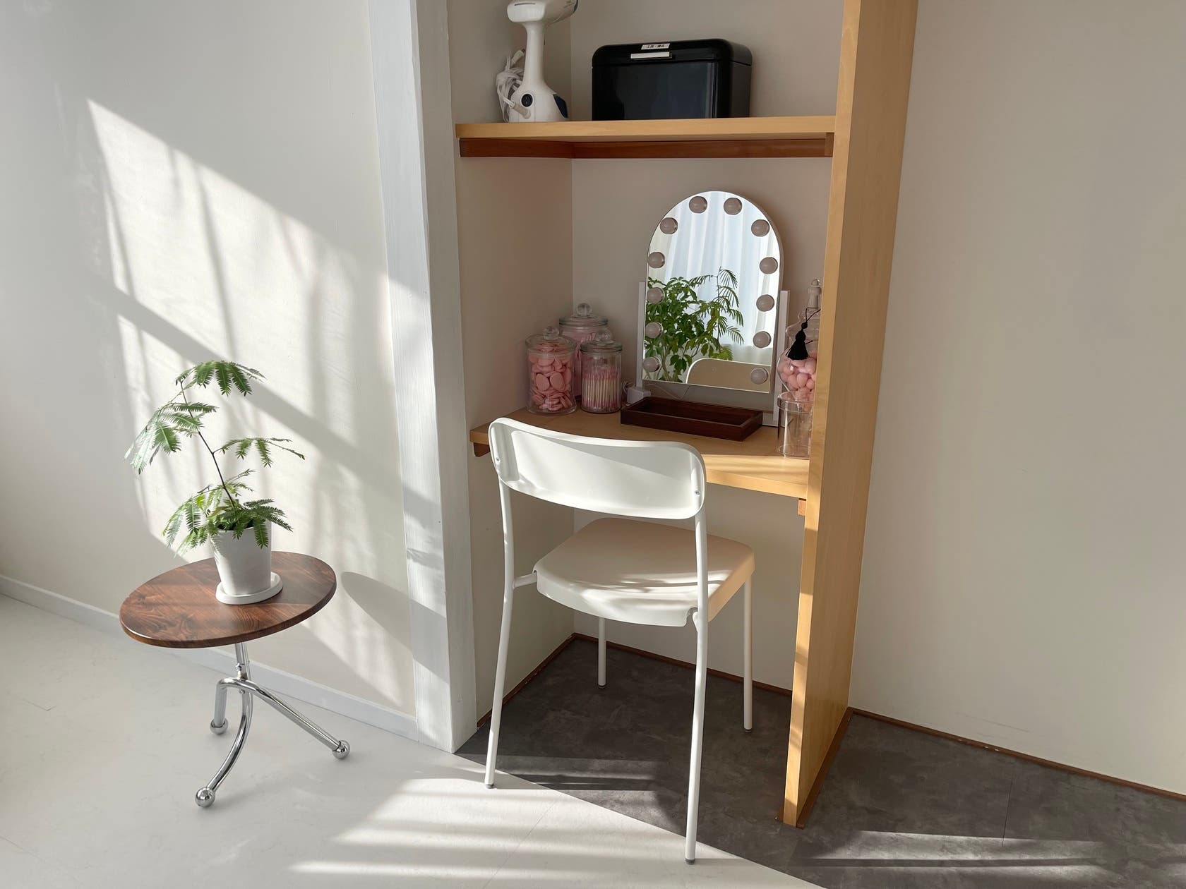 【NEW】🔰初回割あり　水道橋1分　自然光撮影スタジオ｜ポートレート＆商品撮影×和室×キッチン×300種の小物使い放題の写真15