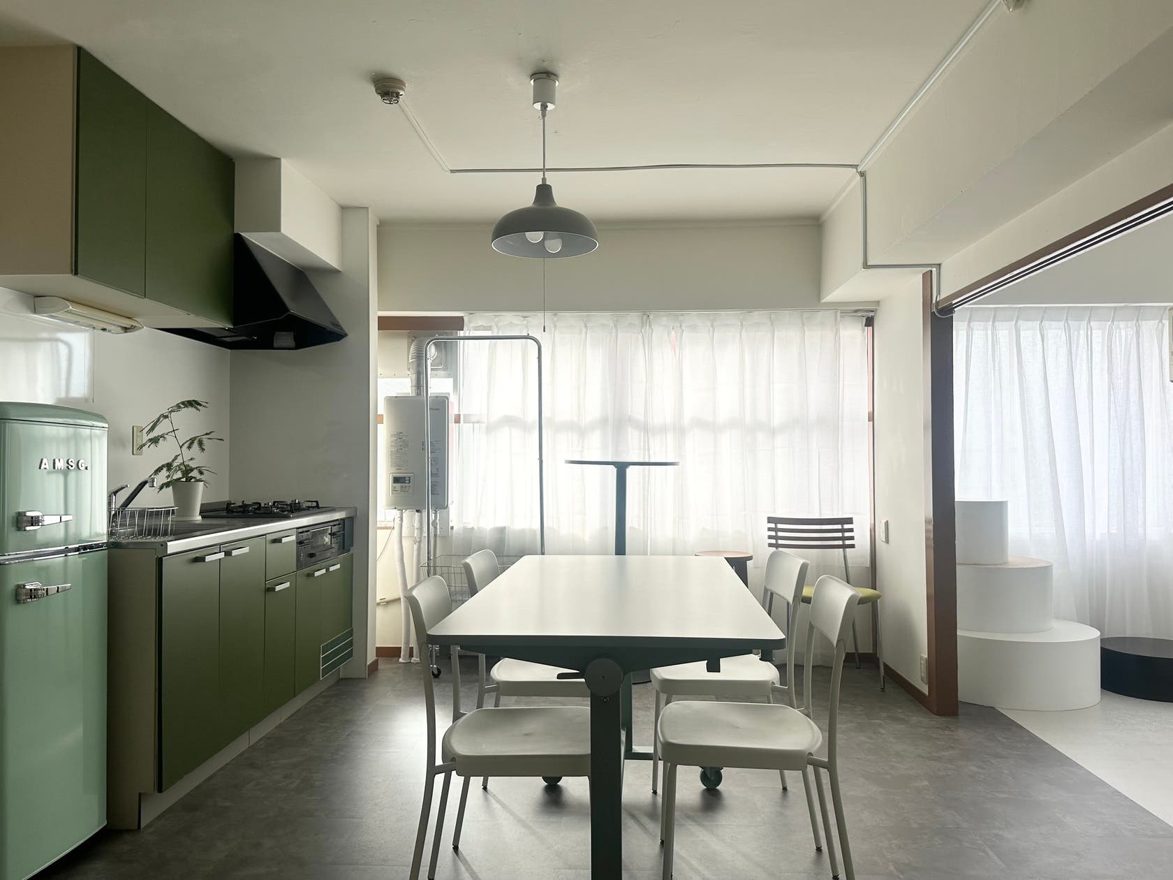 【NEW】🔰初回割あり　水道橋1分　自然光撮影スタジオ｜ポートレート＆商品撮影×和室×キッチン×300種の小物使い放題の写真11