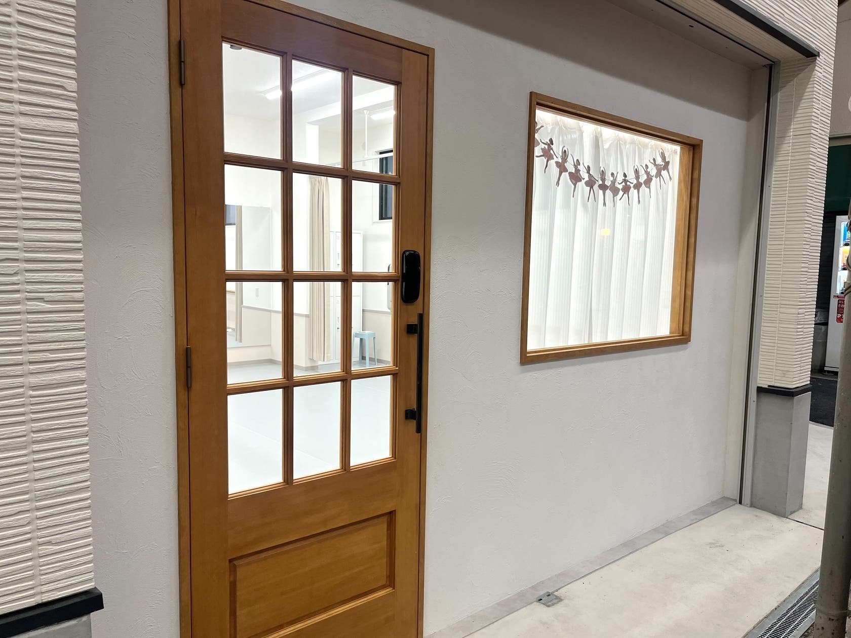 新築2025年11月OPEN💐リノリウム床・鏡・バレエバー完備！更衣室・ロッカー付きで快適✨の写真2