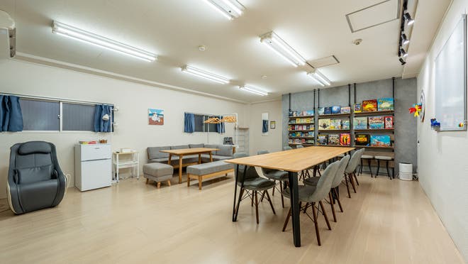 【淀屋橋】50種以上のボードゲームとマッサージチェアを備えた快適空間✨|23時まで利用可|最大16名|プレオープン限定特価🌟の写真1